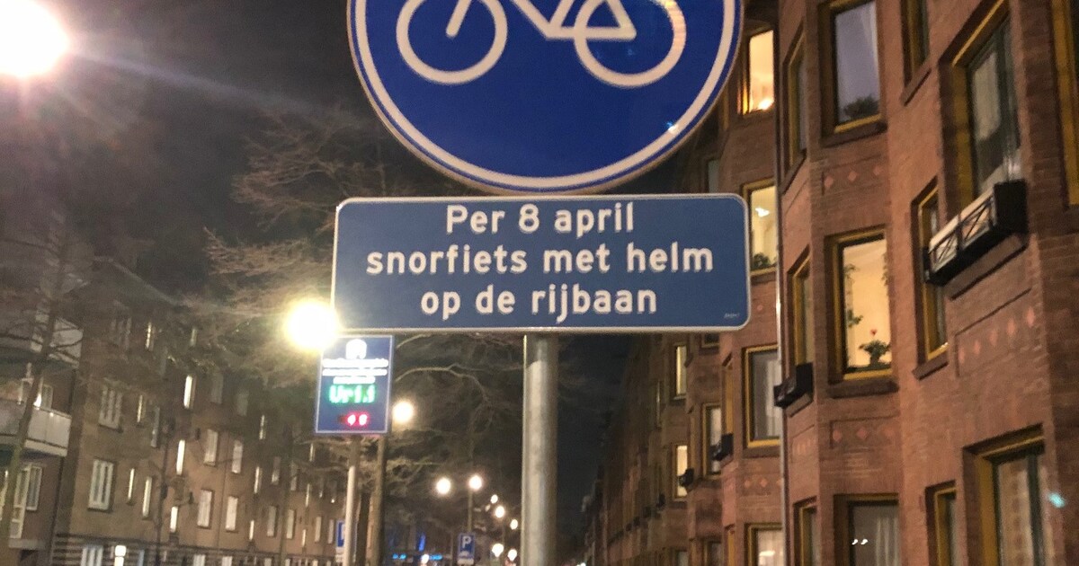 Snorfiets met helm op de rijbaan: is dat nou goed of slecht nieuws ...
