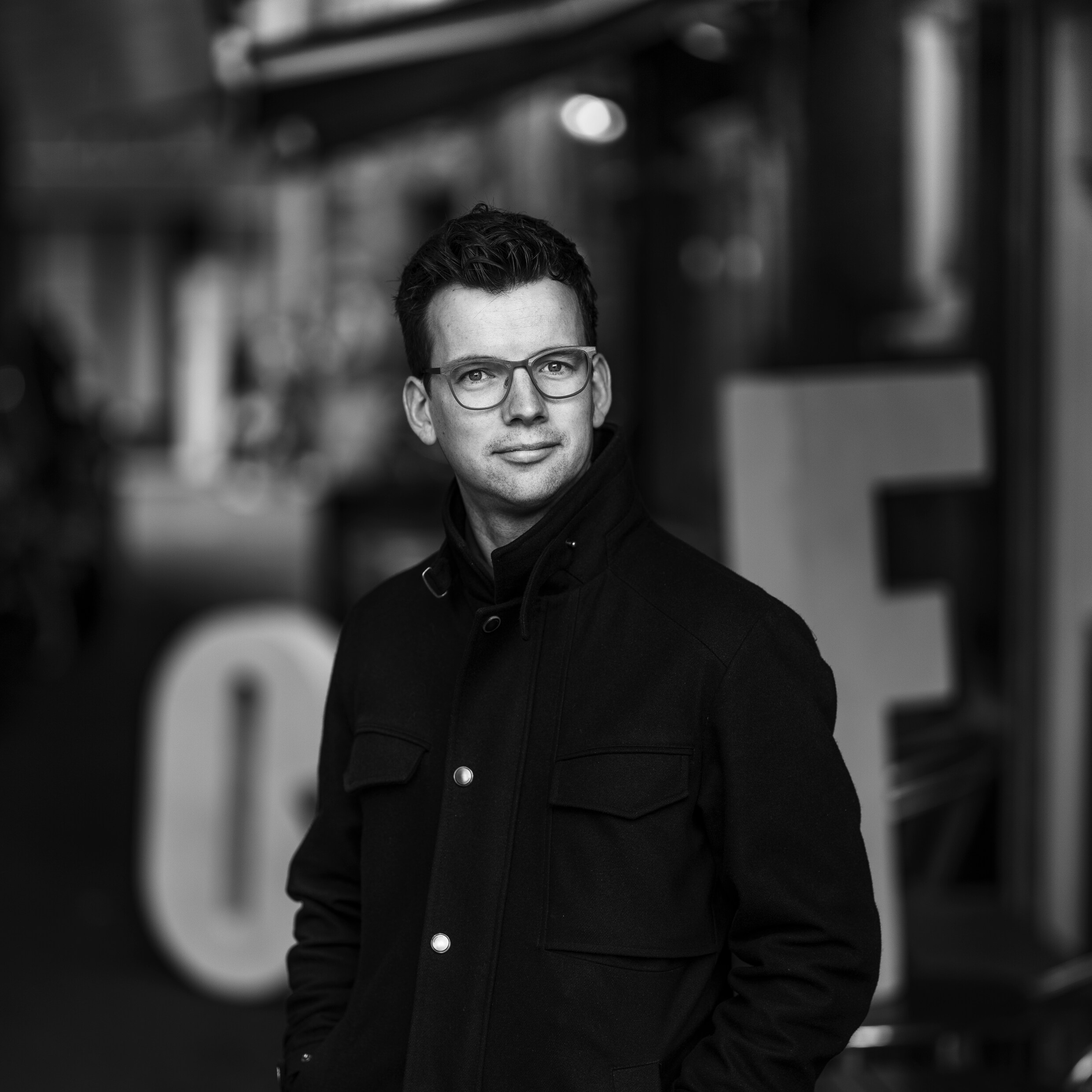 Cabaretier Pieter Derks ‘Ik word niet vaak echt kwaad op het podium ...