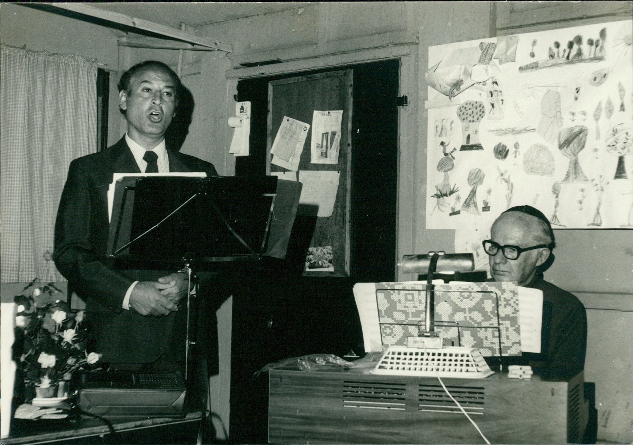 Die man daar op de foto uit Auschwitz, dat is mijn vader | de Volkskrant