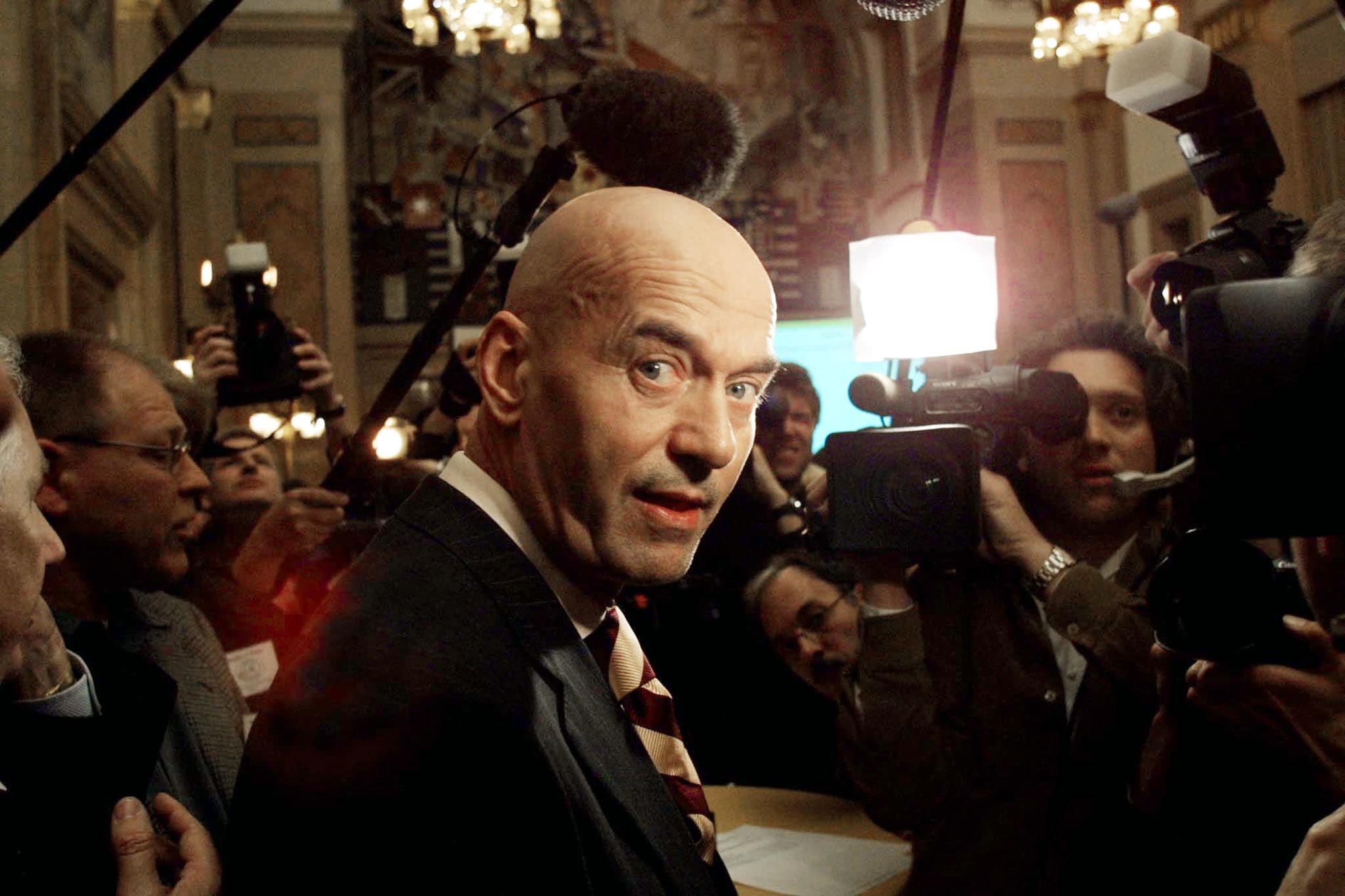 Hoe de beeldvorming rond Pim Fortuyn de mens erachter verdrong | de ...