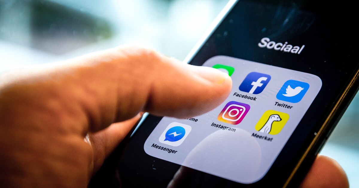 Millennials willen inbellen voor ze het internet op gaan | de Volkskrant