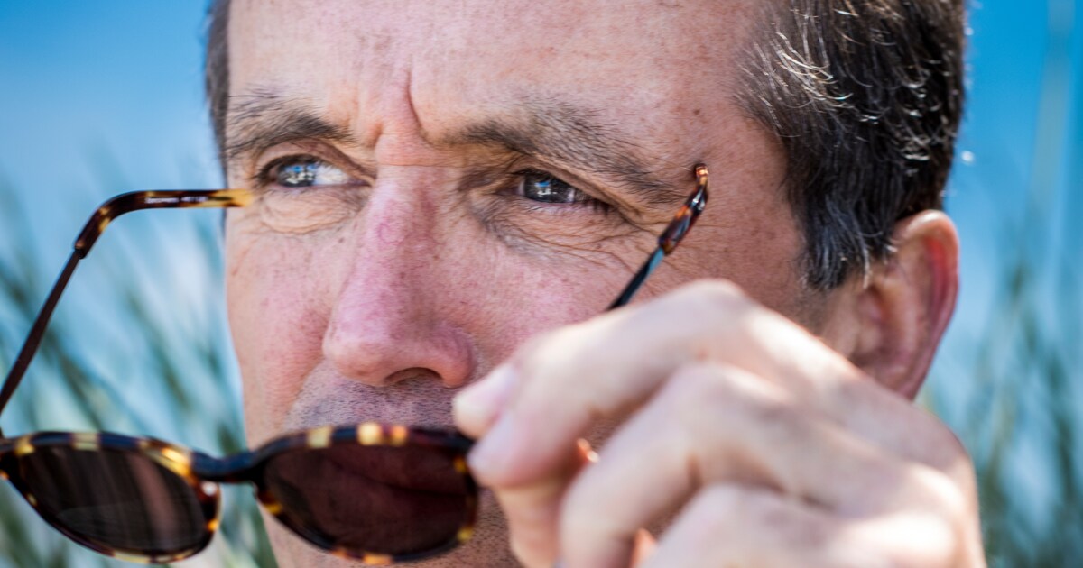 Misdaadverslaggever Bas van Hout: ‘Ga nooit, ik herhaal nooit, in zee ...