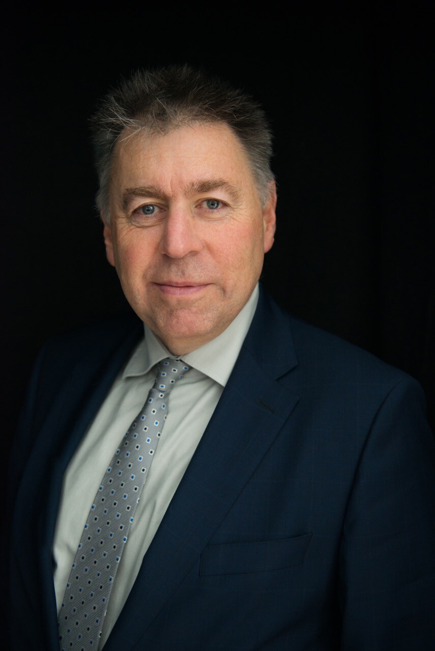 Minister Slob van Media ontslaat toezichthouder media vanwege ...