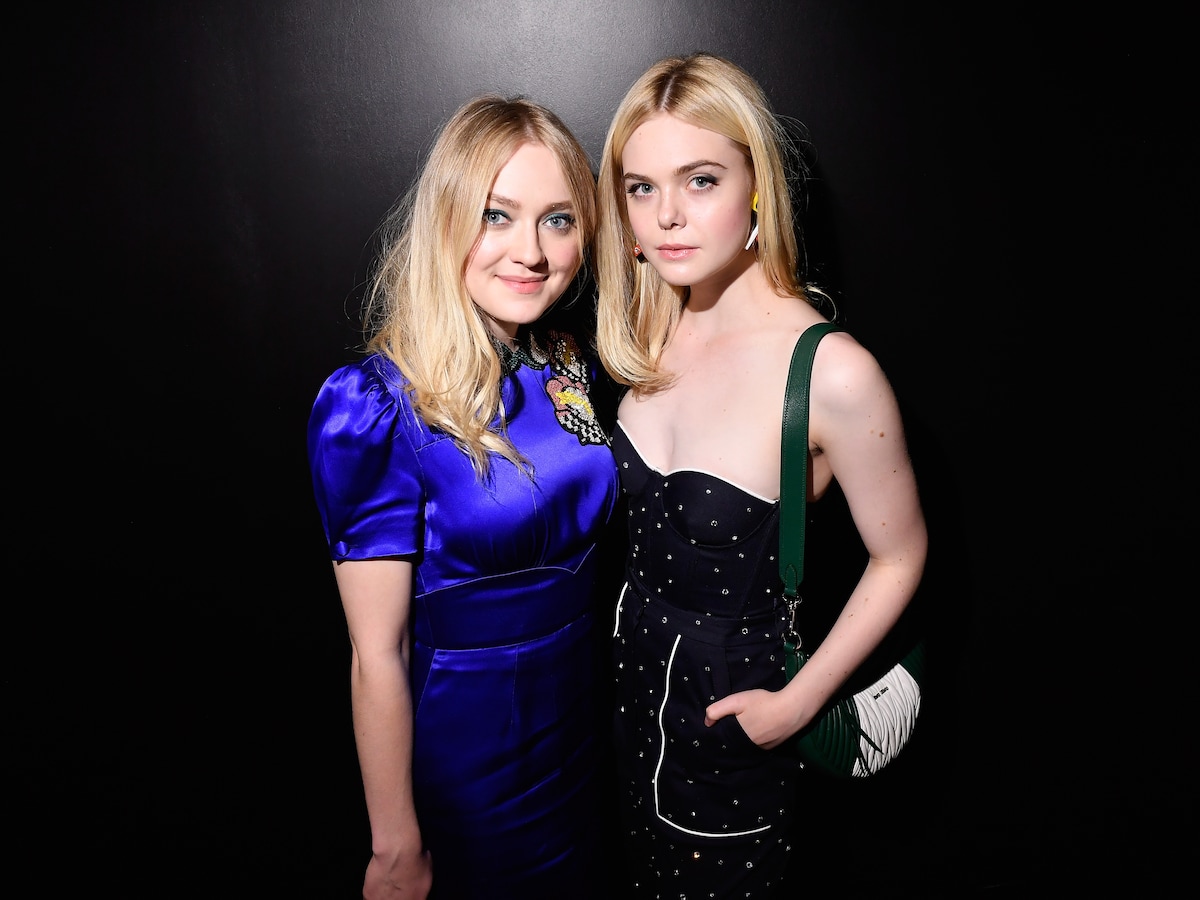 La Famille Elle Et Dakota Fanning Dakota Fanning, La Tête Sur Les