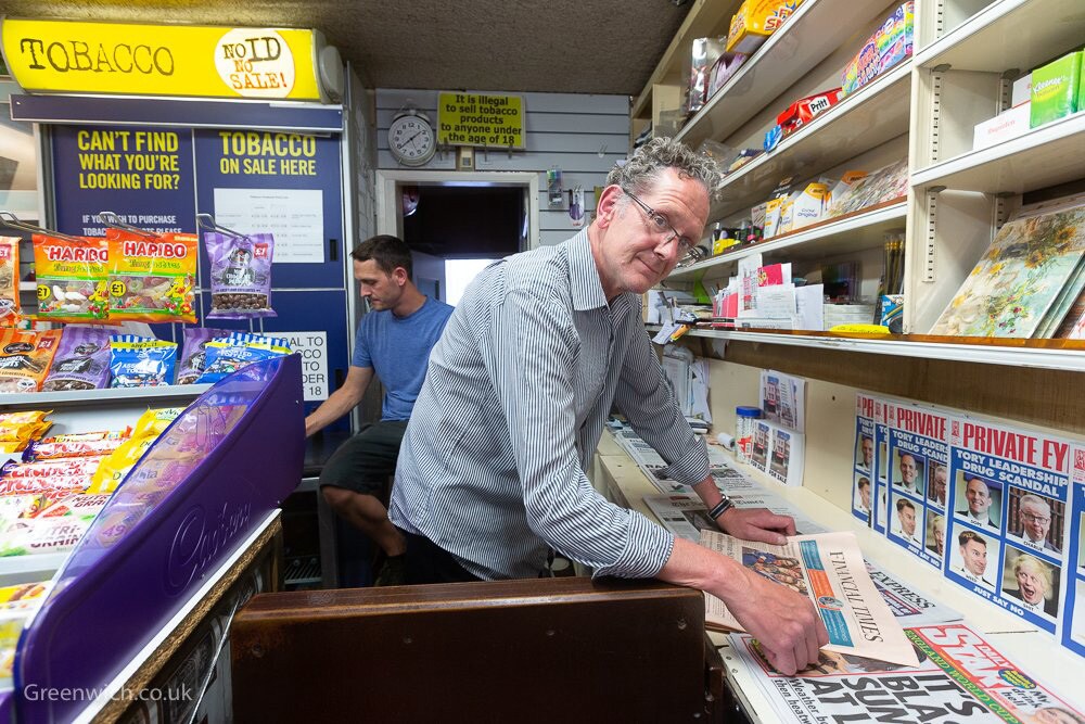 Afscheid van een sigarenboer die veel meer dan een sigarenboer was | de ...