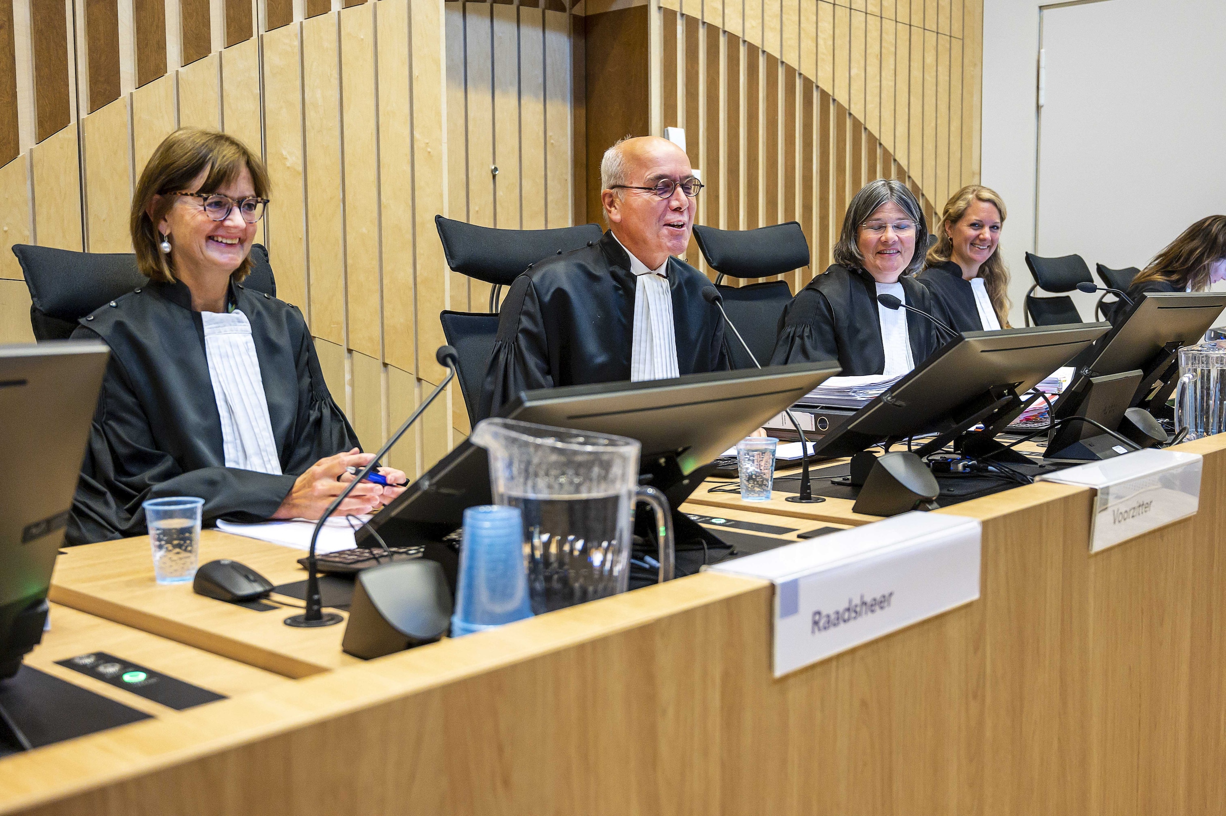 Een man kan geen ‘raadsdame’ zijn, waarom een vrouw dan wel een ...