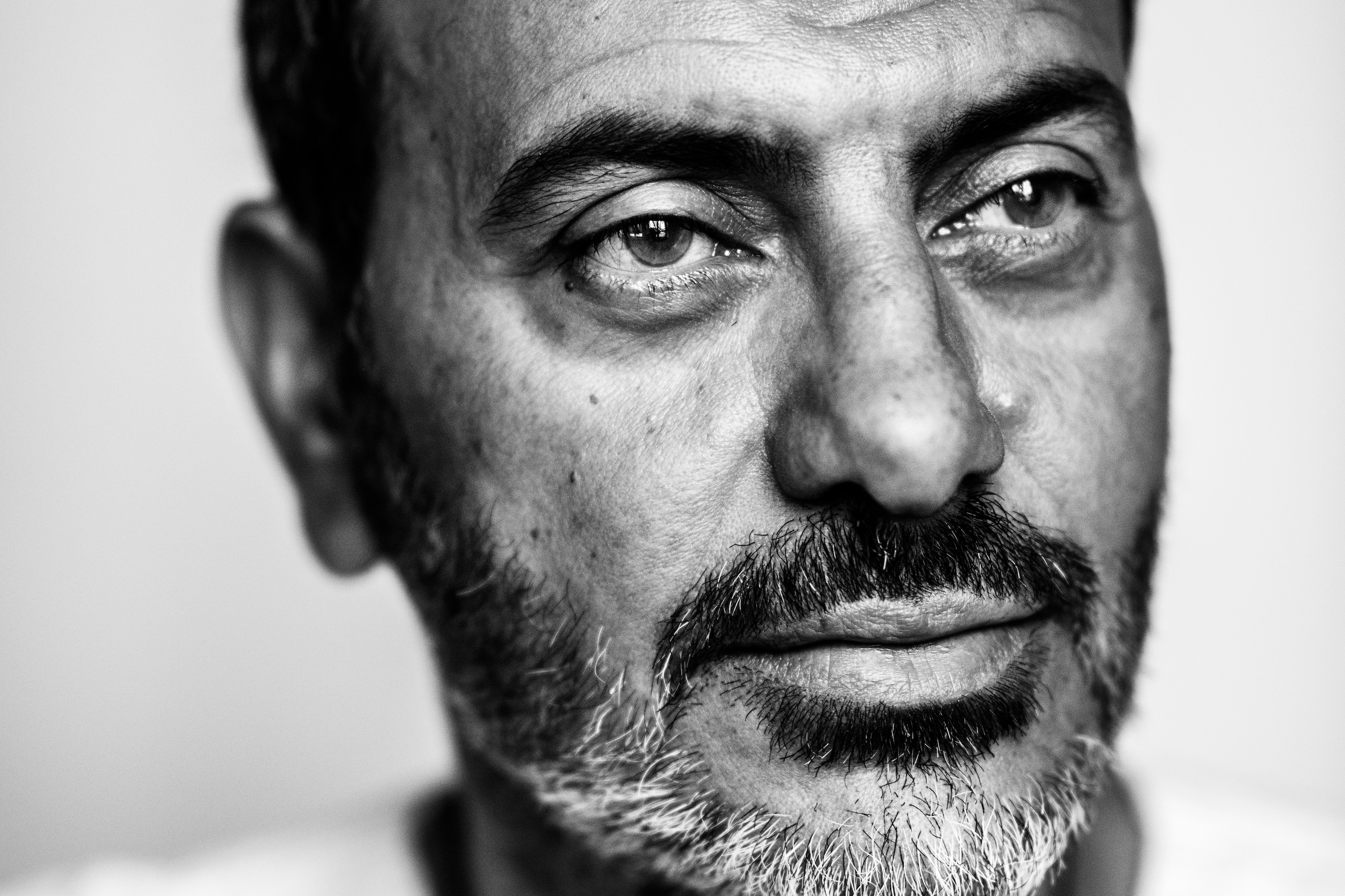 Presentator Kefah Allush: ‘Ik vind het niet altijd even gemakkelijk om ...