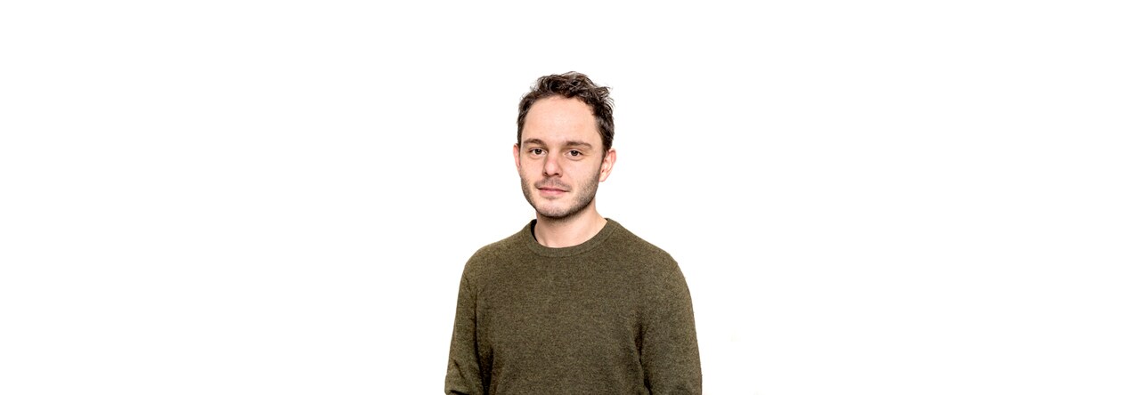 Waarom de Parijse kunstenaar John Hamon overal zijn eigen portret ...