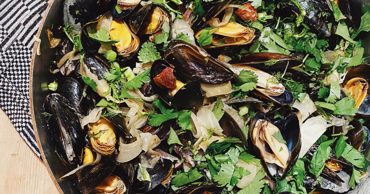 Een opfriscursus mosselen klaarmaken | de Volkskrant