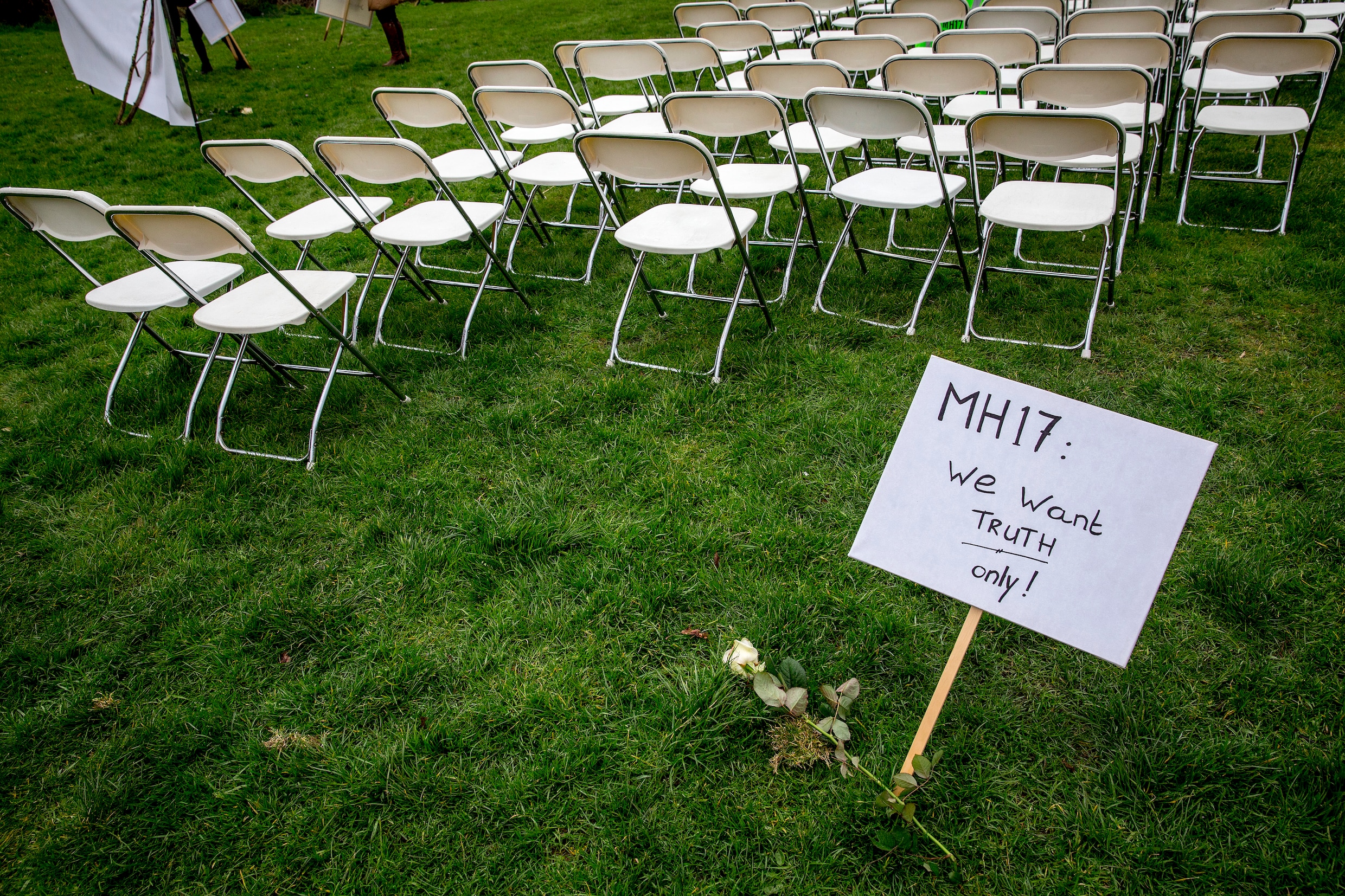 Haagse raadsheer stapt op na berisping voor verspreiden ...