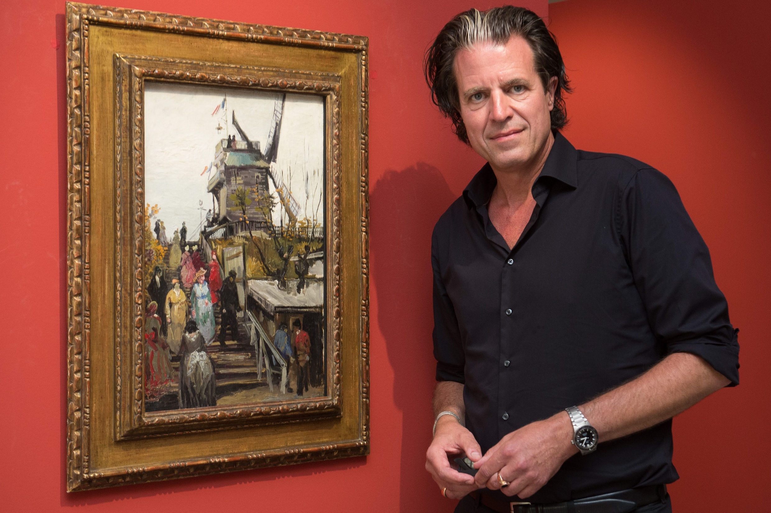 De goedlachse en vriendelijke museumdirecteur – die wordt gevreesd door ...