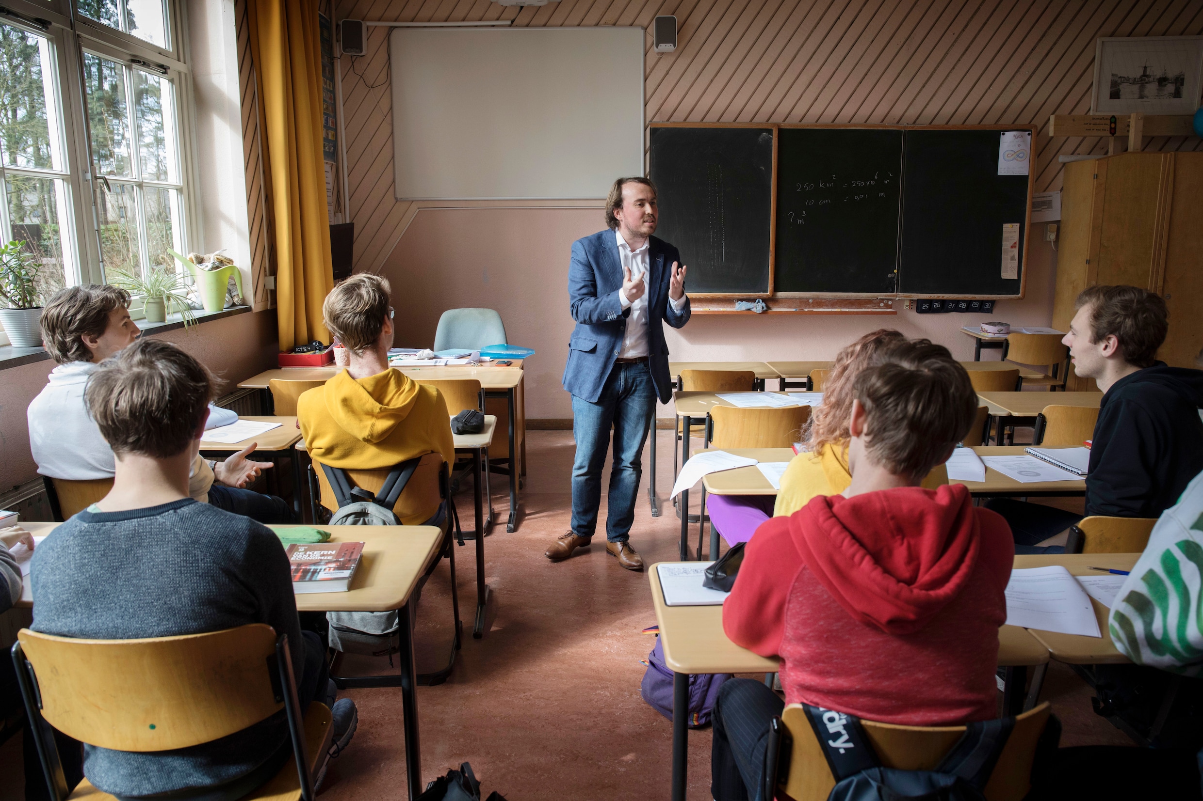 Hoe de inspirerende docent ten onder ging | de Volkskrant