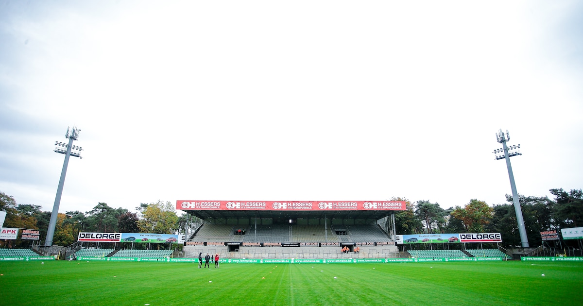 Nu is het stadion van Lommel nog een ruïne, straks een schatkamer | de ...