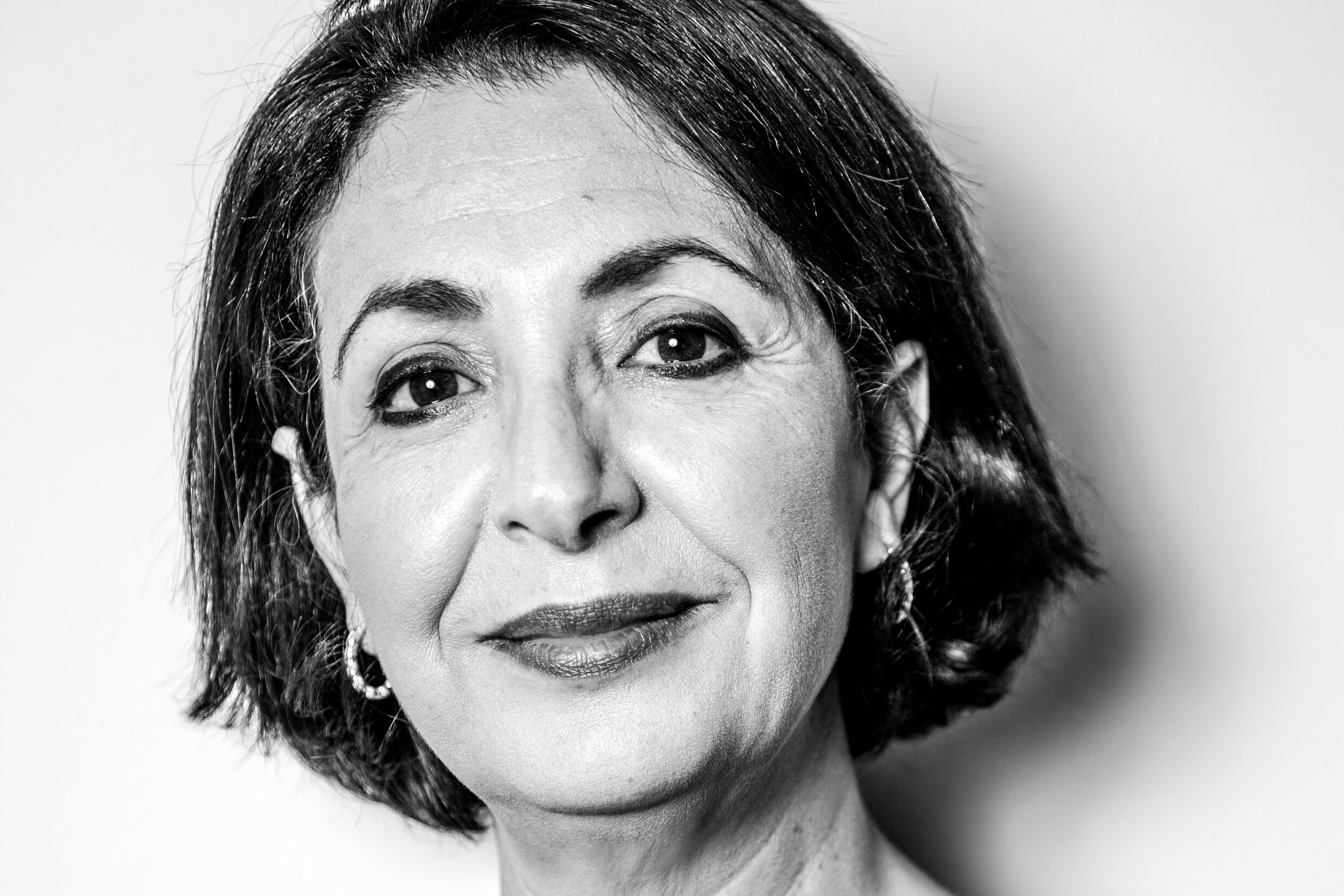 Het laatste interview in de reeks Land van afkomst, met Khadija Arib ...