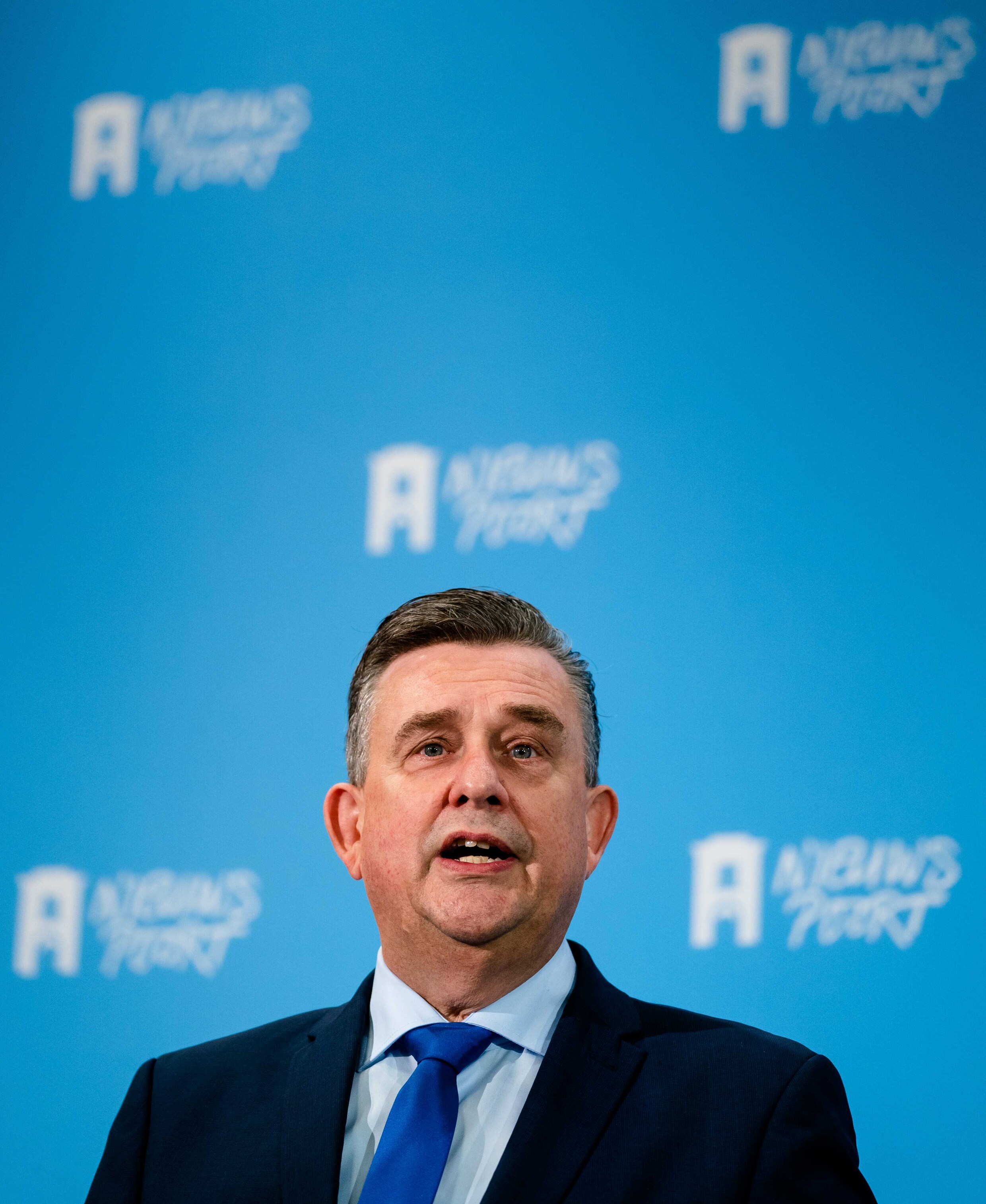 Emile Roemer: ‘Een menswaardig bestaan gaat boven flexibiliteit’ | de ...