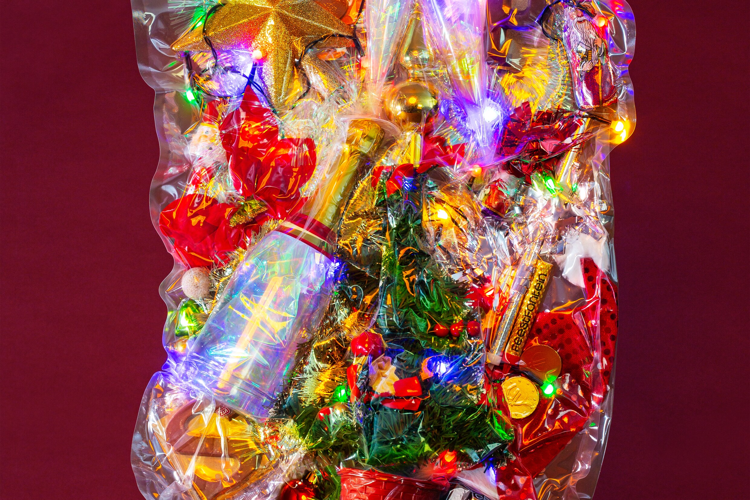 Hoe je de karige feestdagen toch een beetje opgewekt doorkomt, weet ...