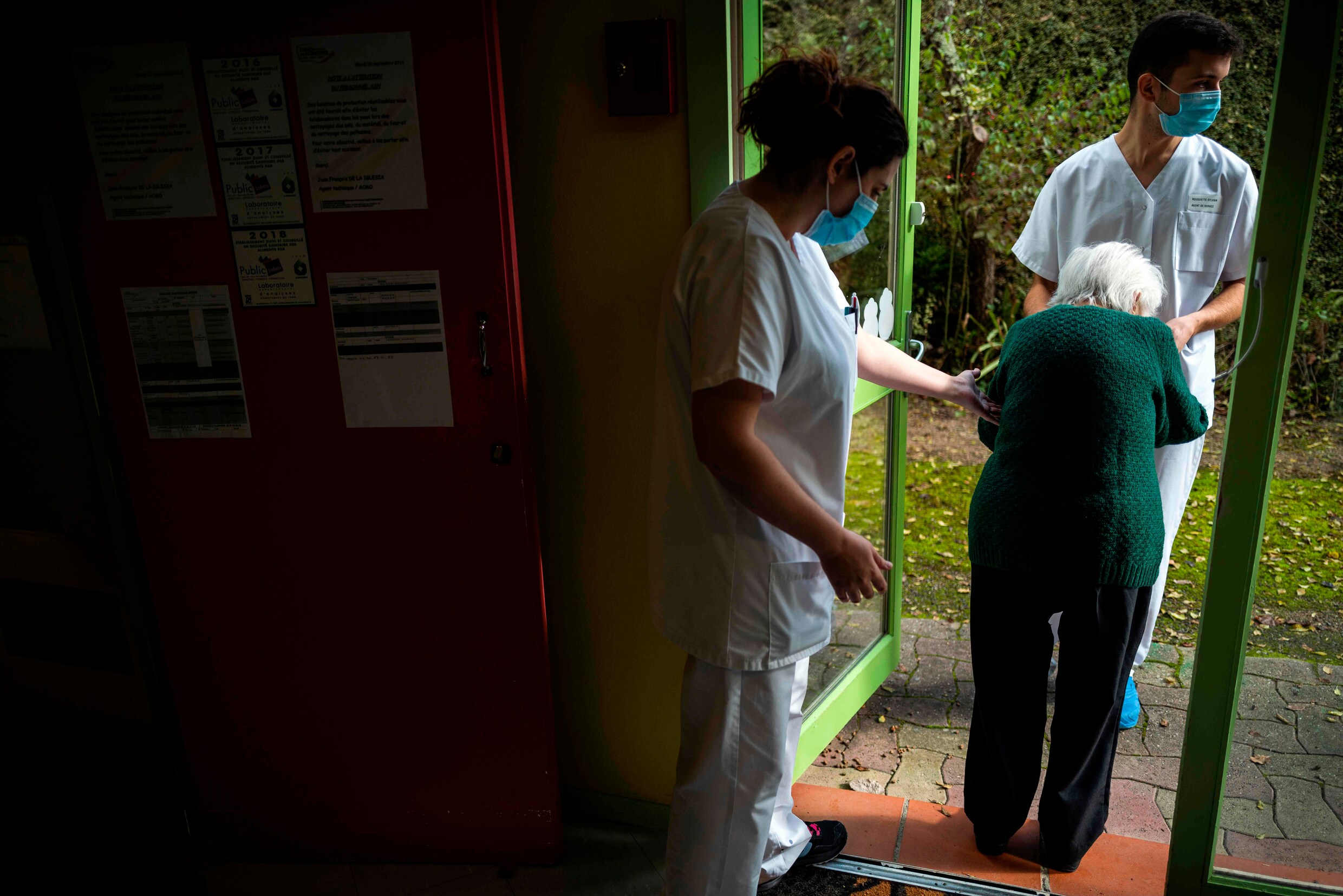 Buitenlanders die tijdens pandemie belangrijk werk deden krijgen ...