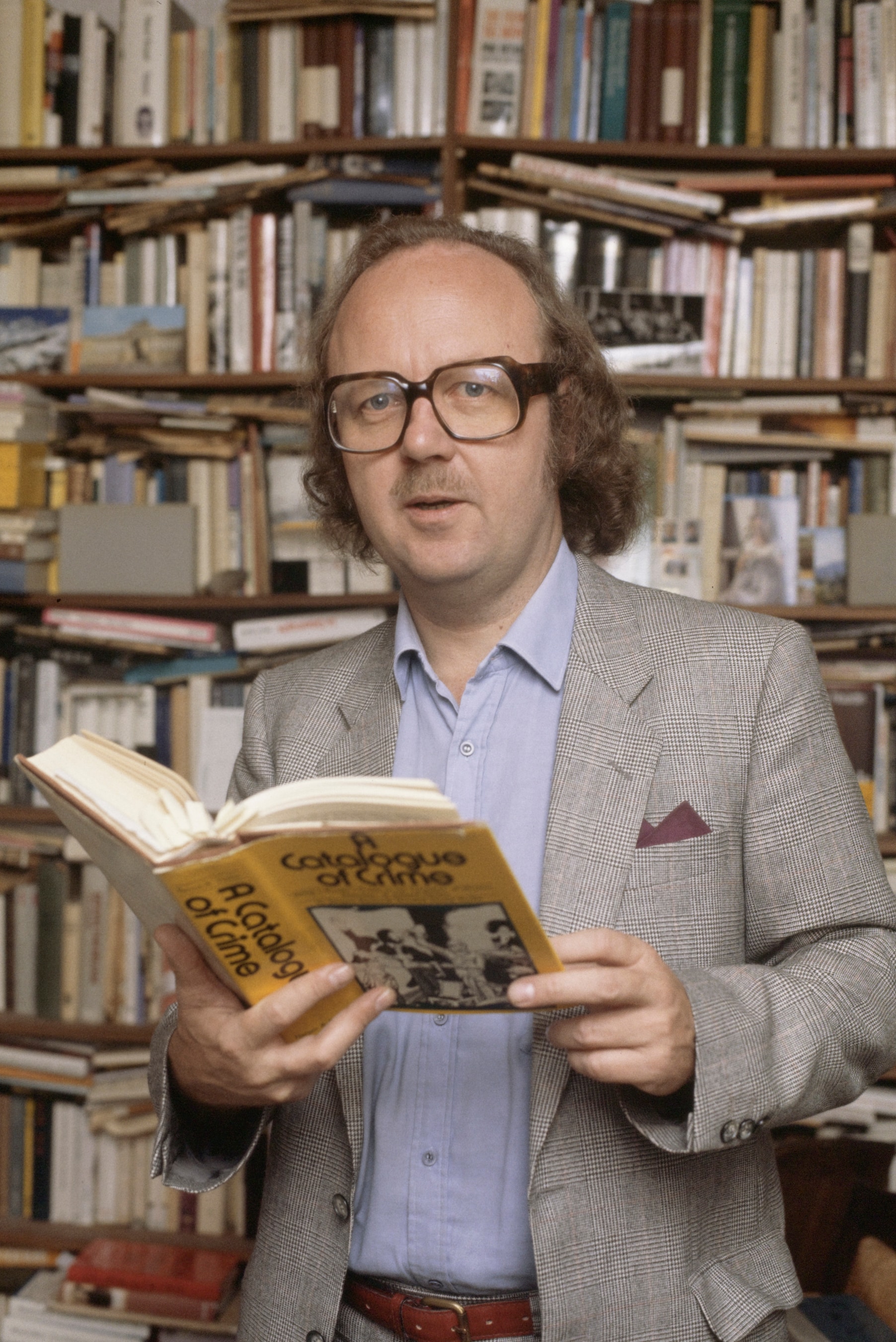 Bij Martin Ros, fenomeen in de boekenwereld, kon je je dikwijls ...