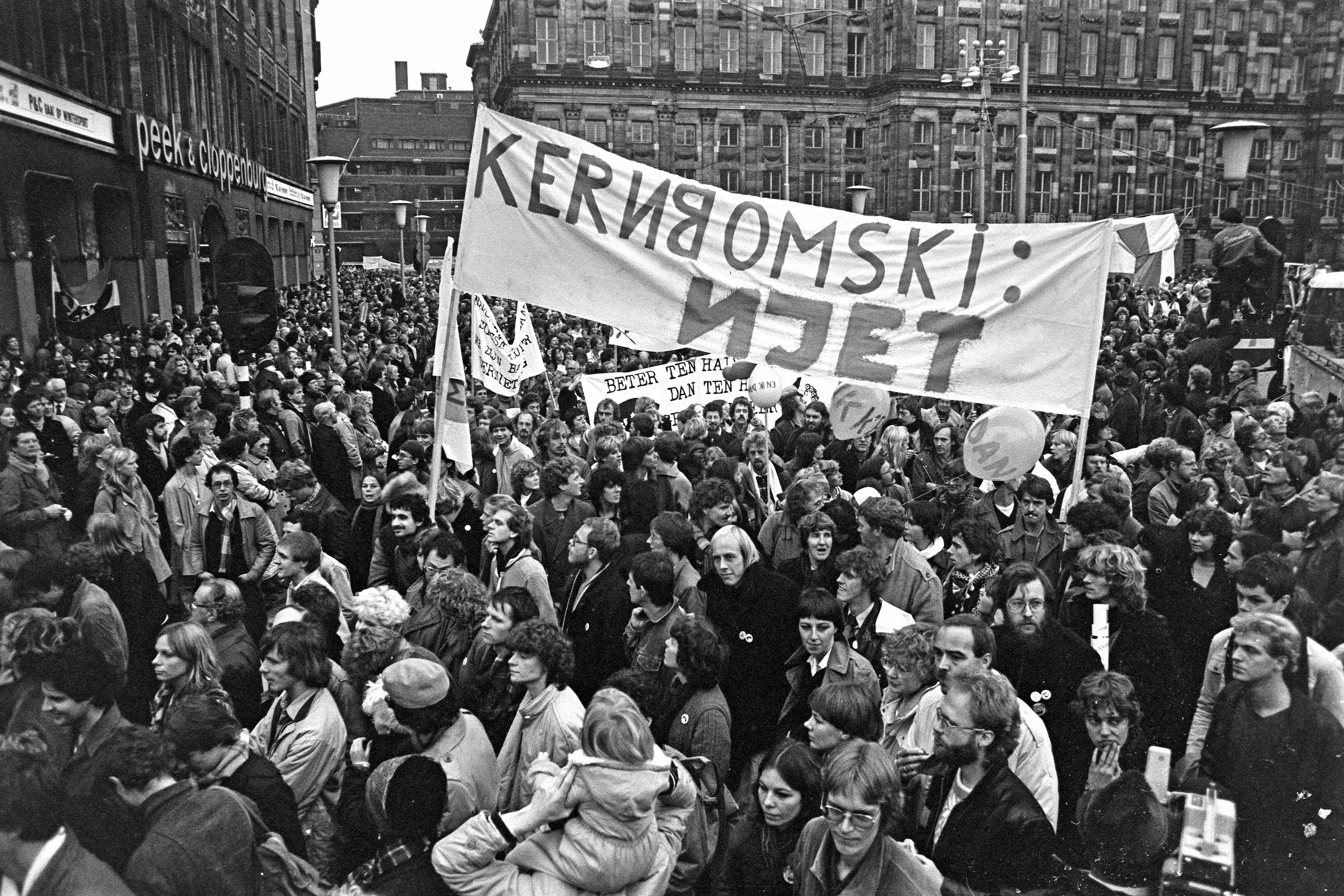 Grijp nu ook eens naar de noodrem | de Volkskrant