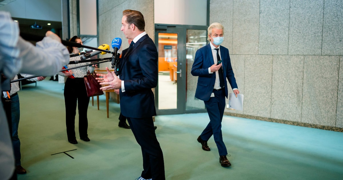 Coronabeleid, toeslagenaffaire of val van het kabinet: hectiek laat kiezer onbewogen | de Volkskrant