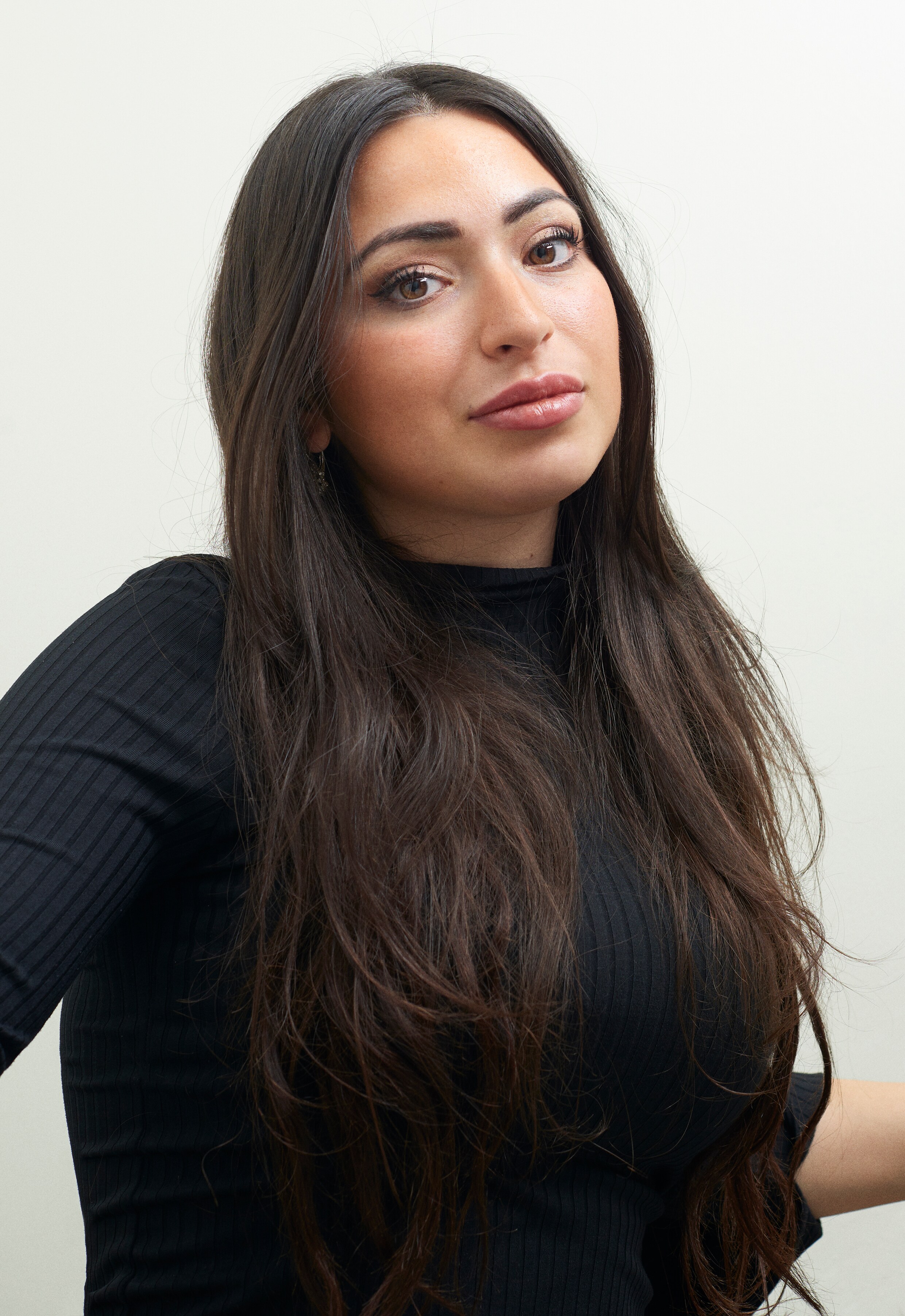 Lale Gül Schreef Een Boek Over Haar Streng Islamitische Opvoeding En