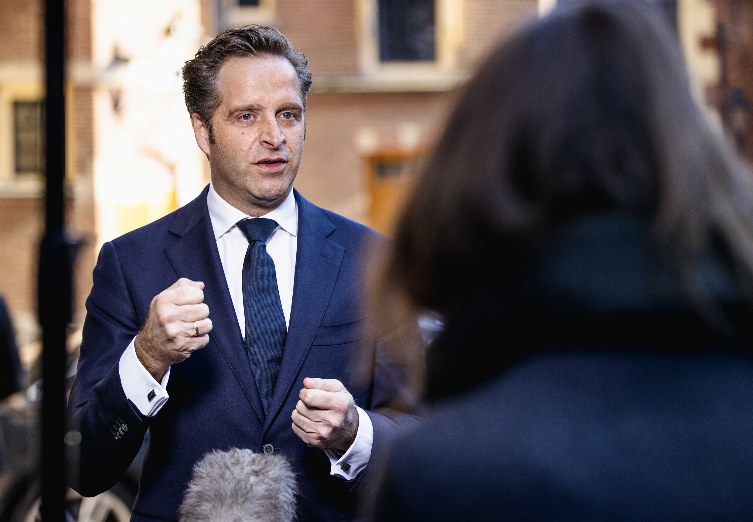 De Jonge: iedereen die wil krijgt voor juli minimaal één prik | de ...