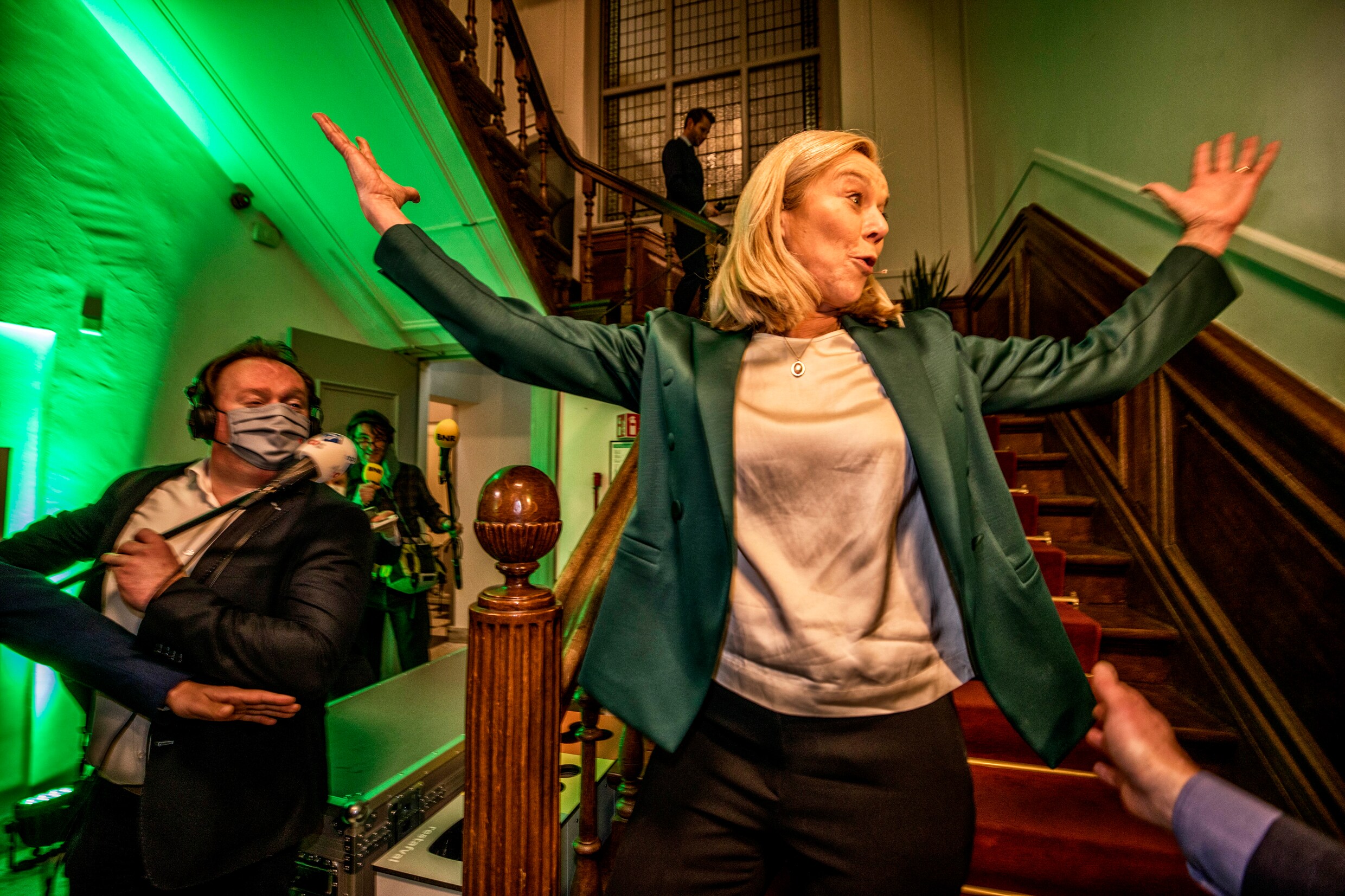 Kaag-effect geeft D66 vleugels: 24 zetels, evenaring record Van Mierlo | de Volkskrant