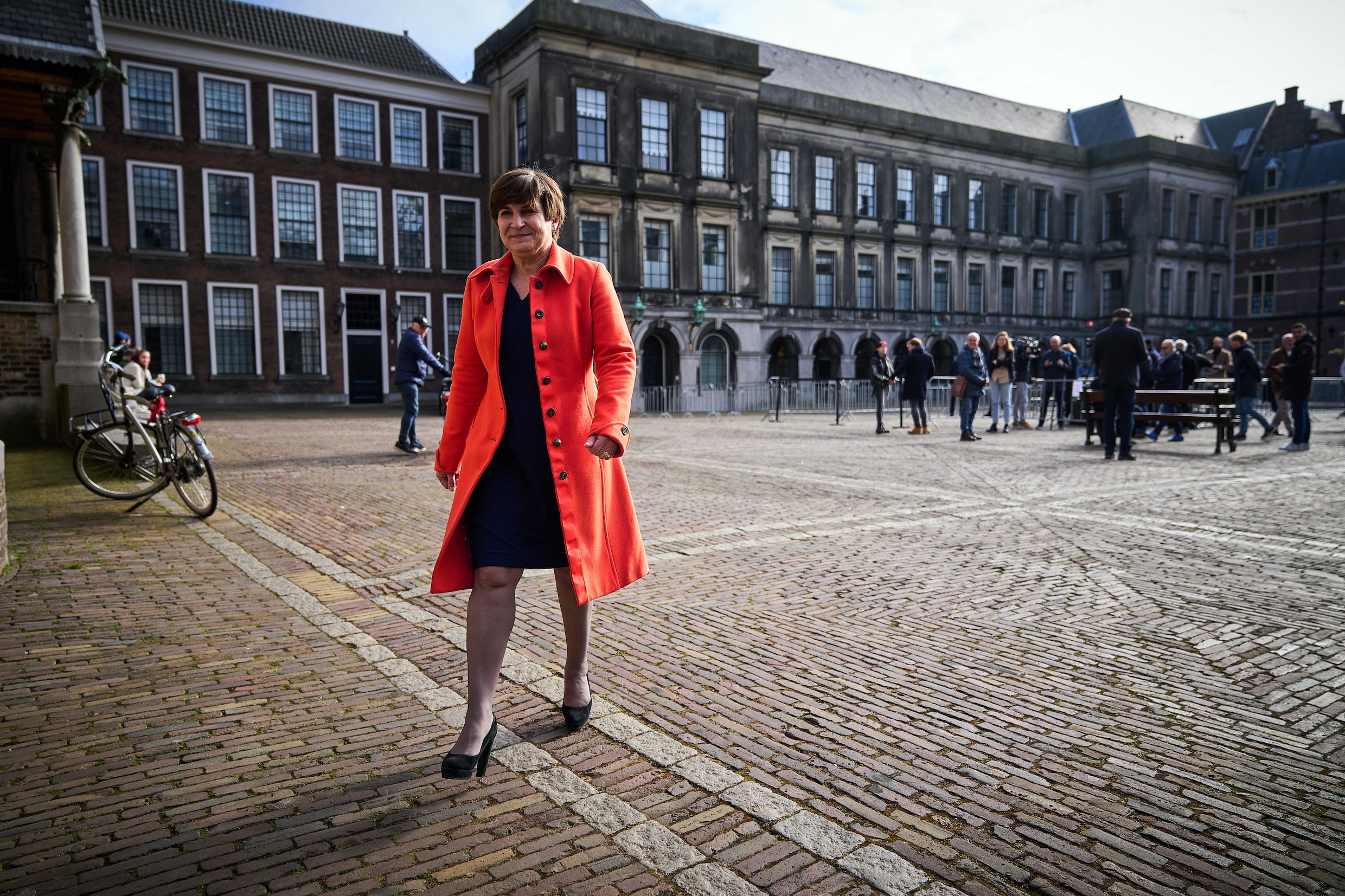 Regeren, oppositie voeren, fuseren: Volkskrantlezers hebben wel wat ...