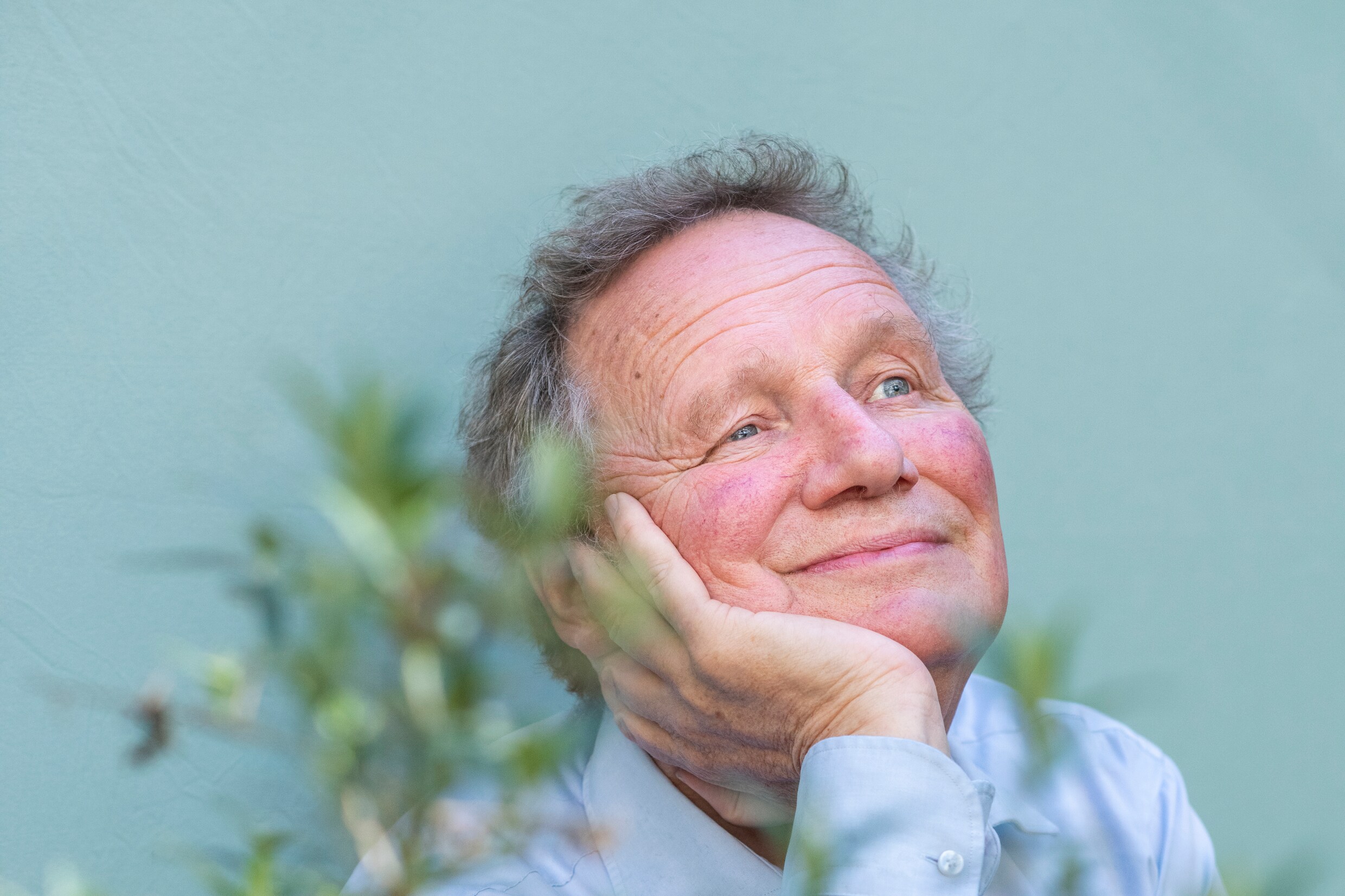 Bram van Ojik is na 50 jaar ­politiek geen spat minder optimistisch ...