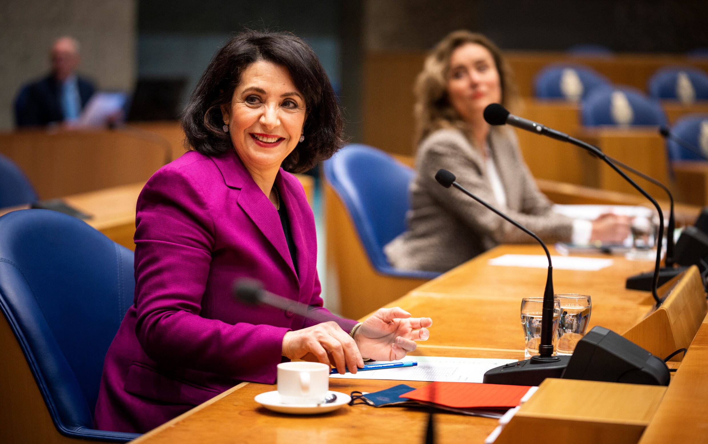 De Tweede Kamer is het nu aan zichzelf verplicht om de zaak-Arib tot op de bodem uit te laten ...