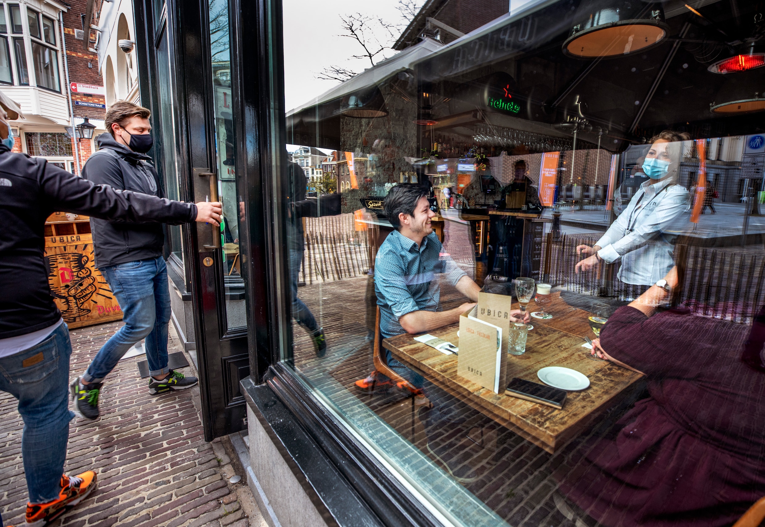 Naar het Fieldlabcafé in Utrecht: ‘Het genot van een tapbiertje is ...