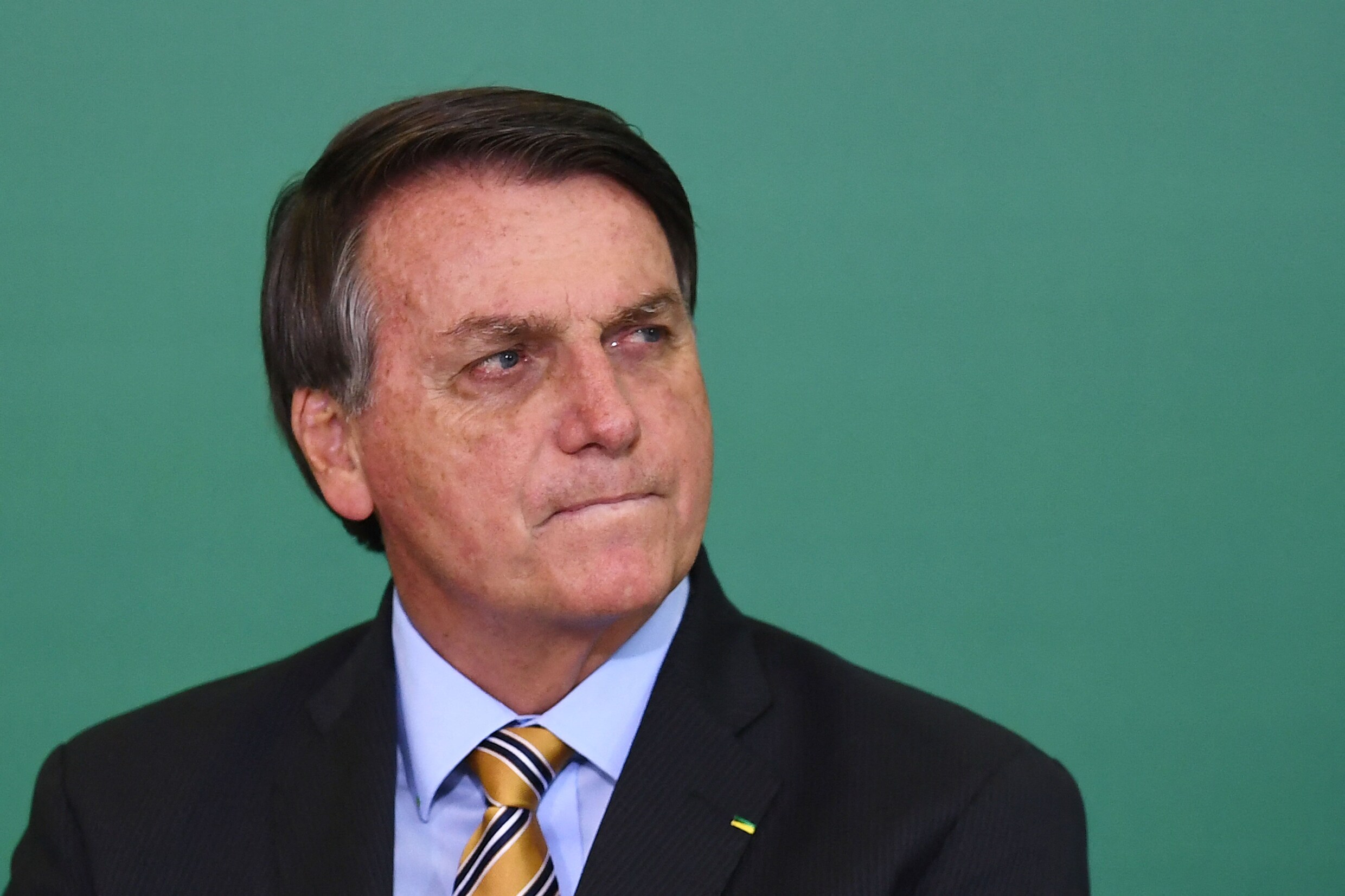 Bolsonaro belooft voor 2030 eind aan illegale houtkap Amazone | de ...