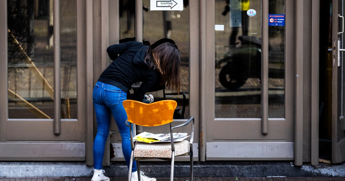 Het café verdwijnt steeds sneller uit het straatbeeld, sinds 2008 ...