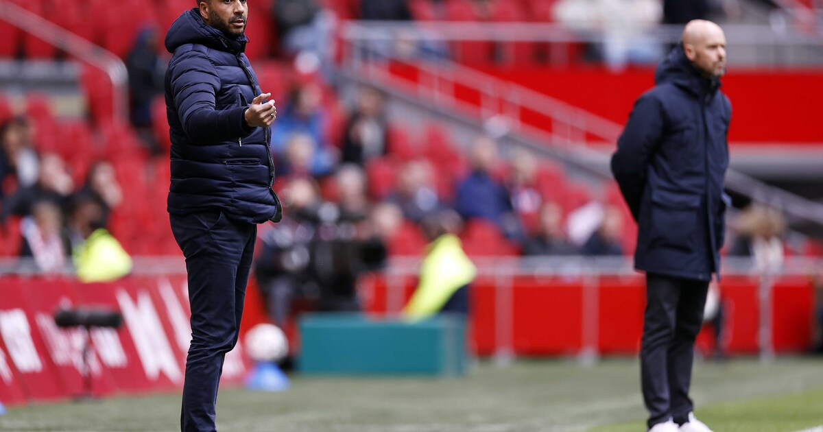 AZ-coach Jansen (48) is gek van voetbal en heeft voor zijn gevoel nooit ...