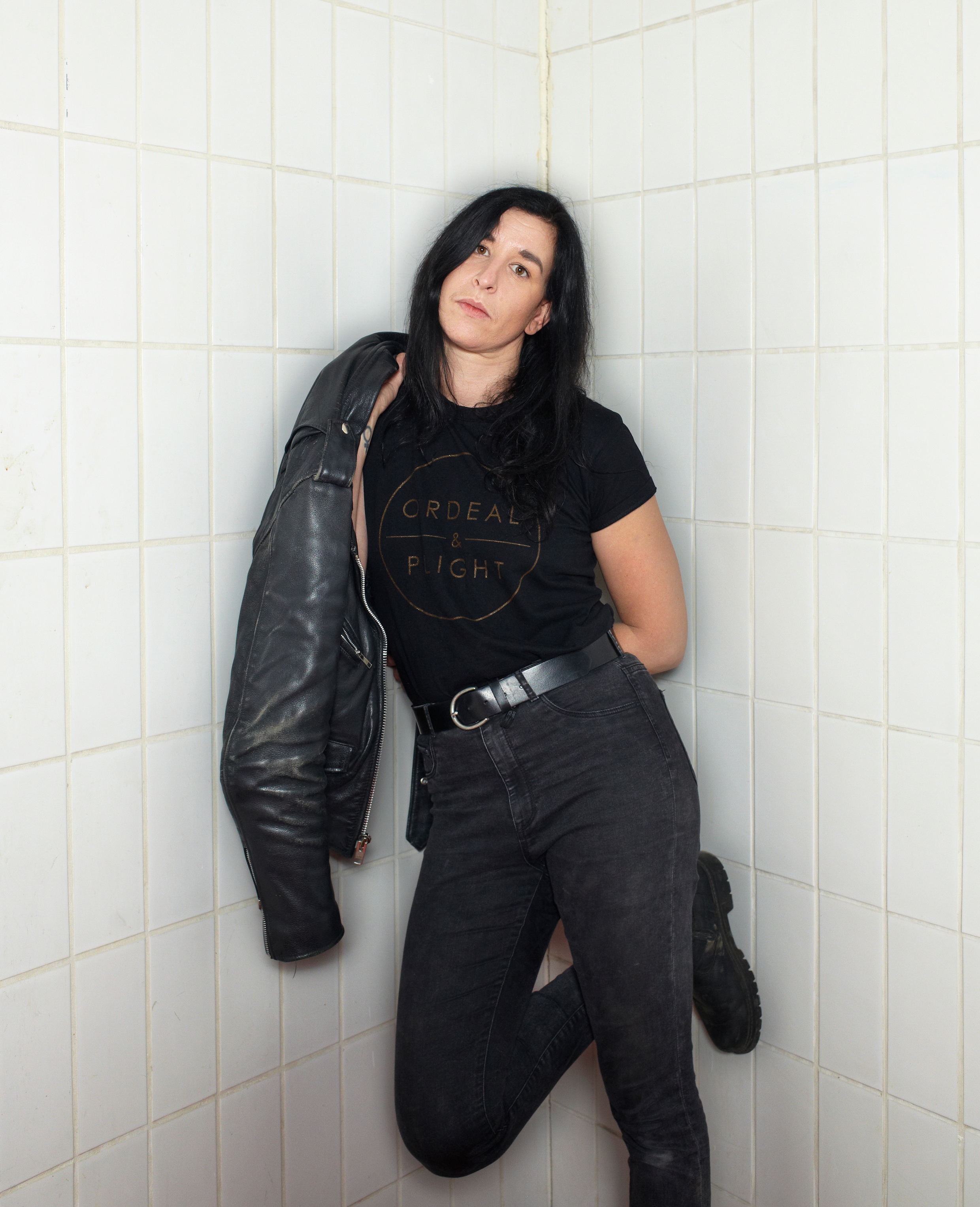 Rockmuzikant Raven van Dorst bevrijdt zichzelf van ‘hokjesdwang’ en ...