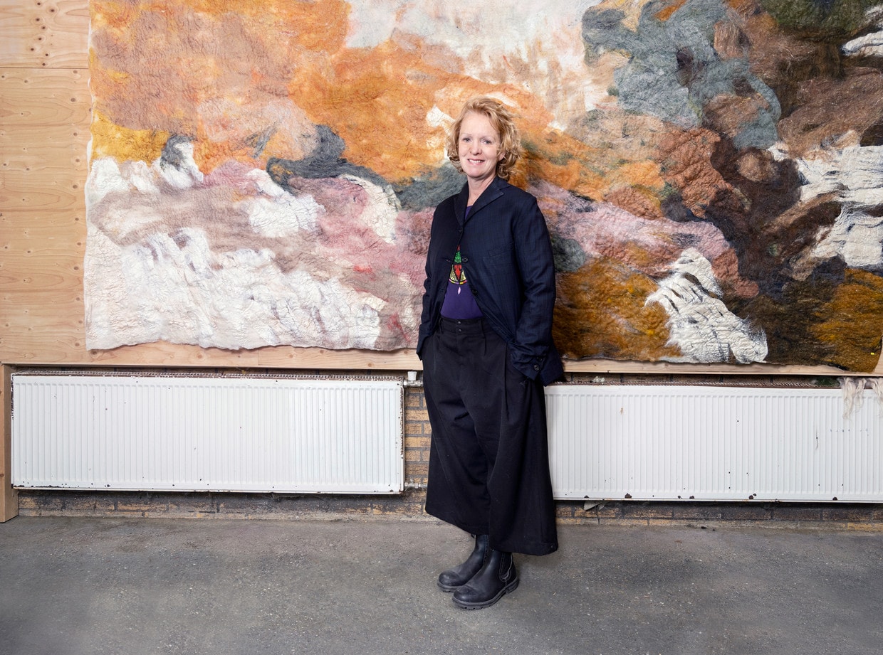 Wolkunstenaar Claudy Jongstra luidt de noodklok met een boos en ...