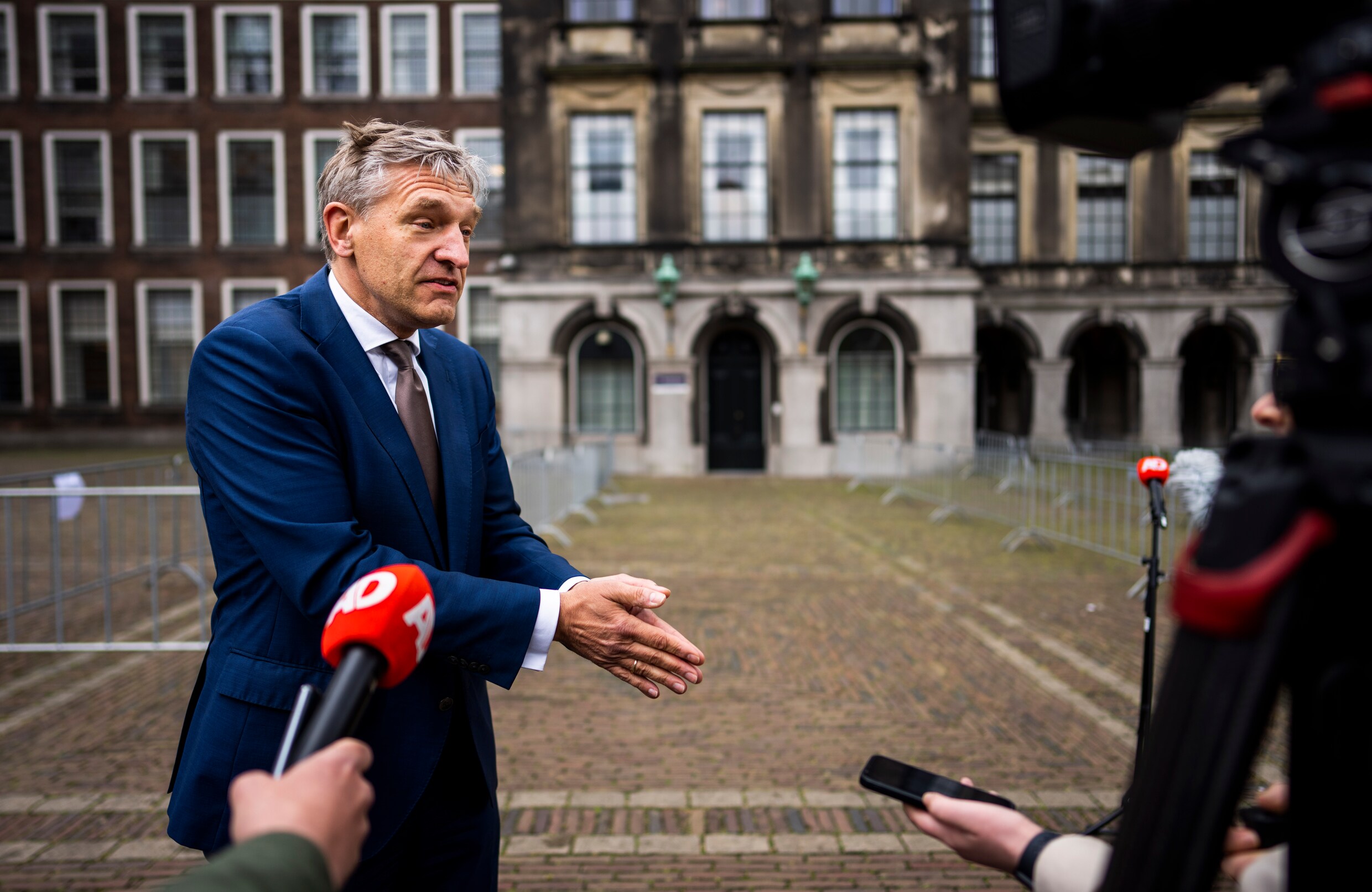 Live formatie: Vijf hoofdrolspelers praten dit weekend verder over ...