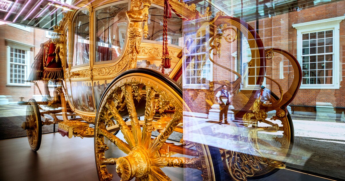 Gaat de koning ooit nog in de ‘foute koets’ rijden? | de Volkskrant