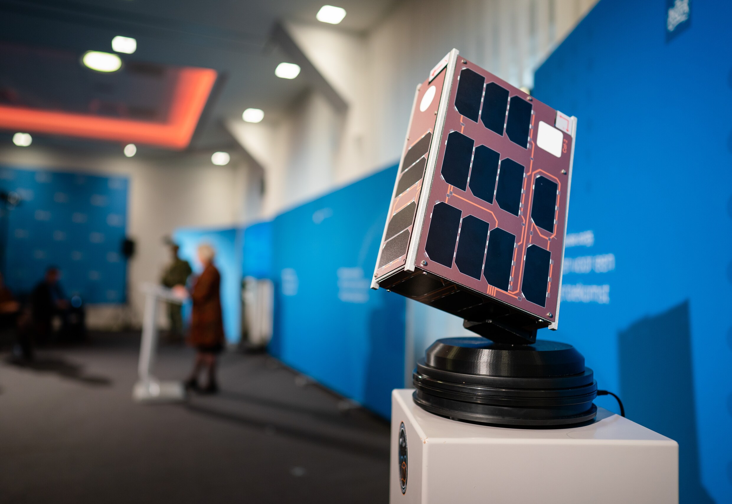 Nederland lanceert eerste militaire satelliet en zet voorzichtig stapje ...