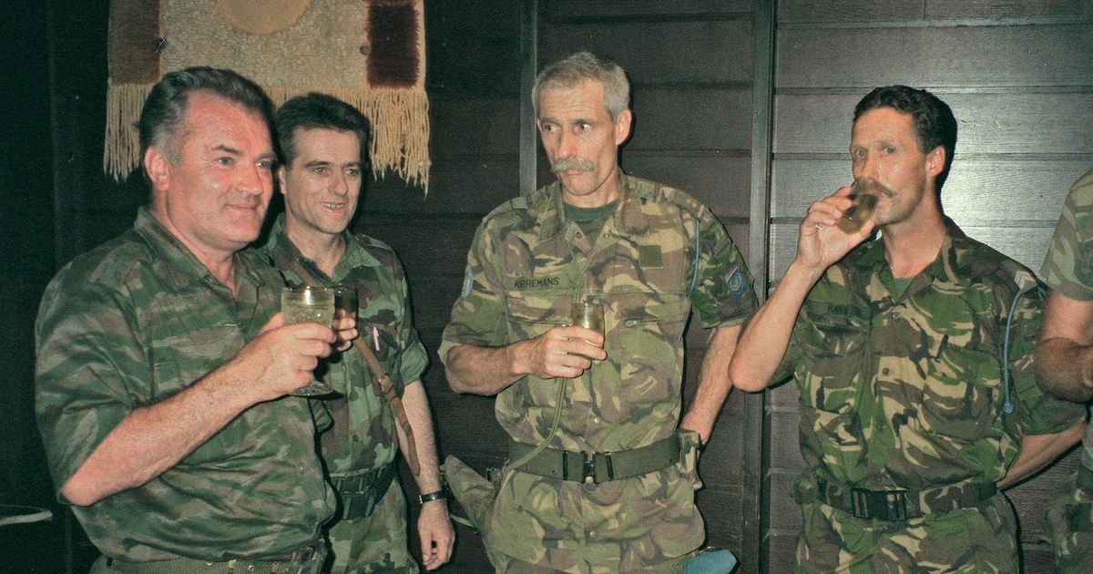 Opinie: In onze onnozelheid verwijten wij de Nederlandse soldaten in ...