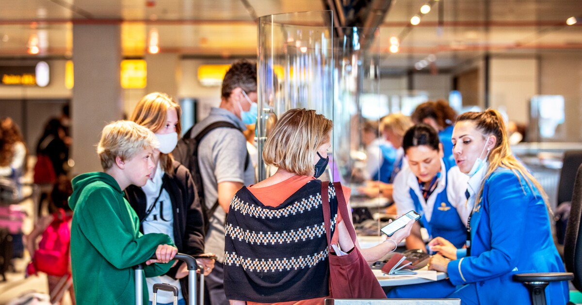 Stress onder reizigers: is de uitslag van mijn coronatest op tijd ...