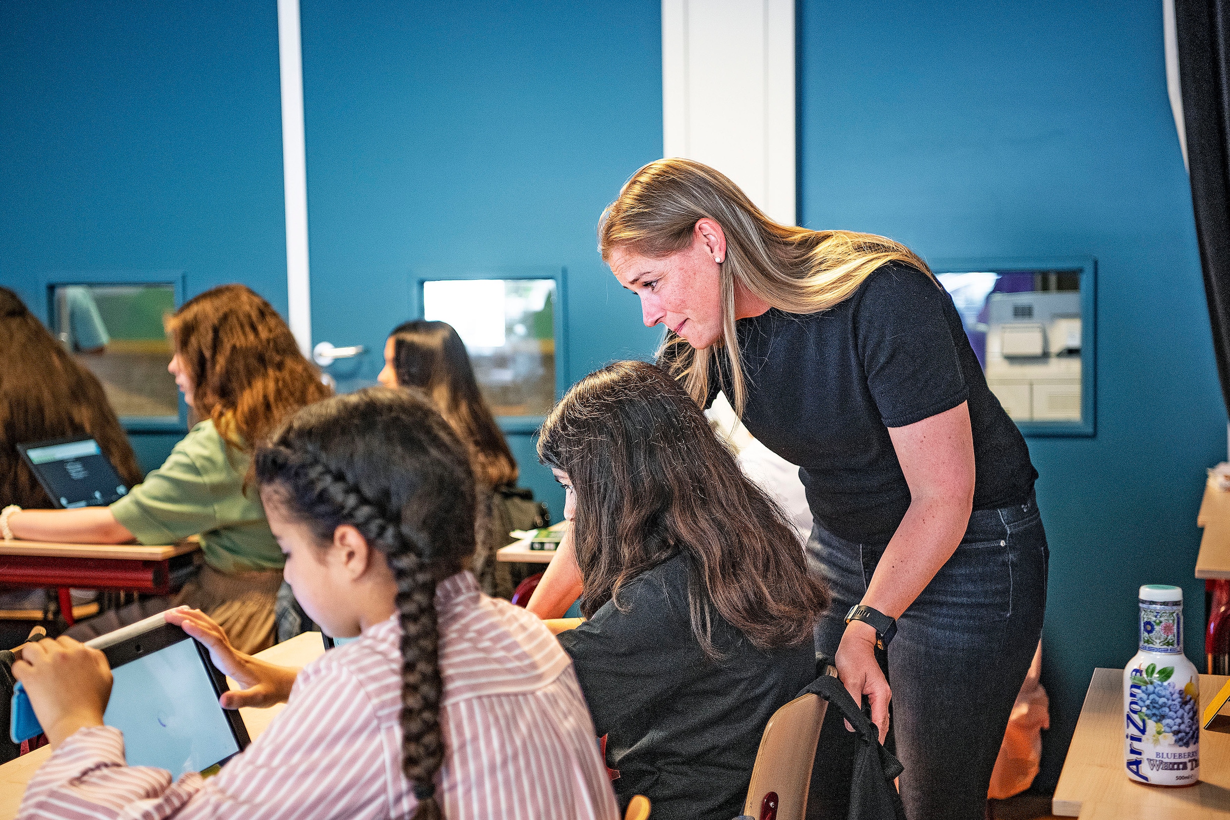 Opinie: Voor goed onderwijs hoeft de politiek niet de buidel open te ...