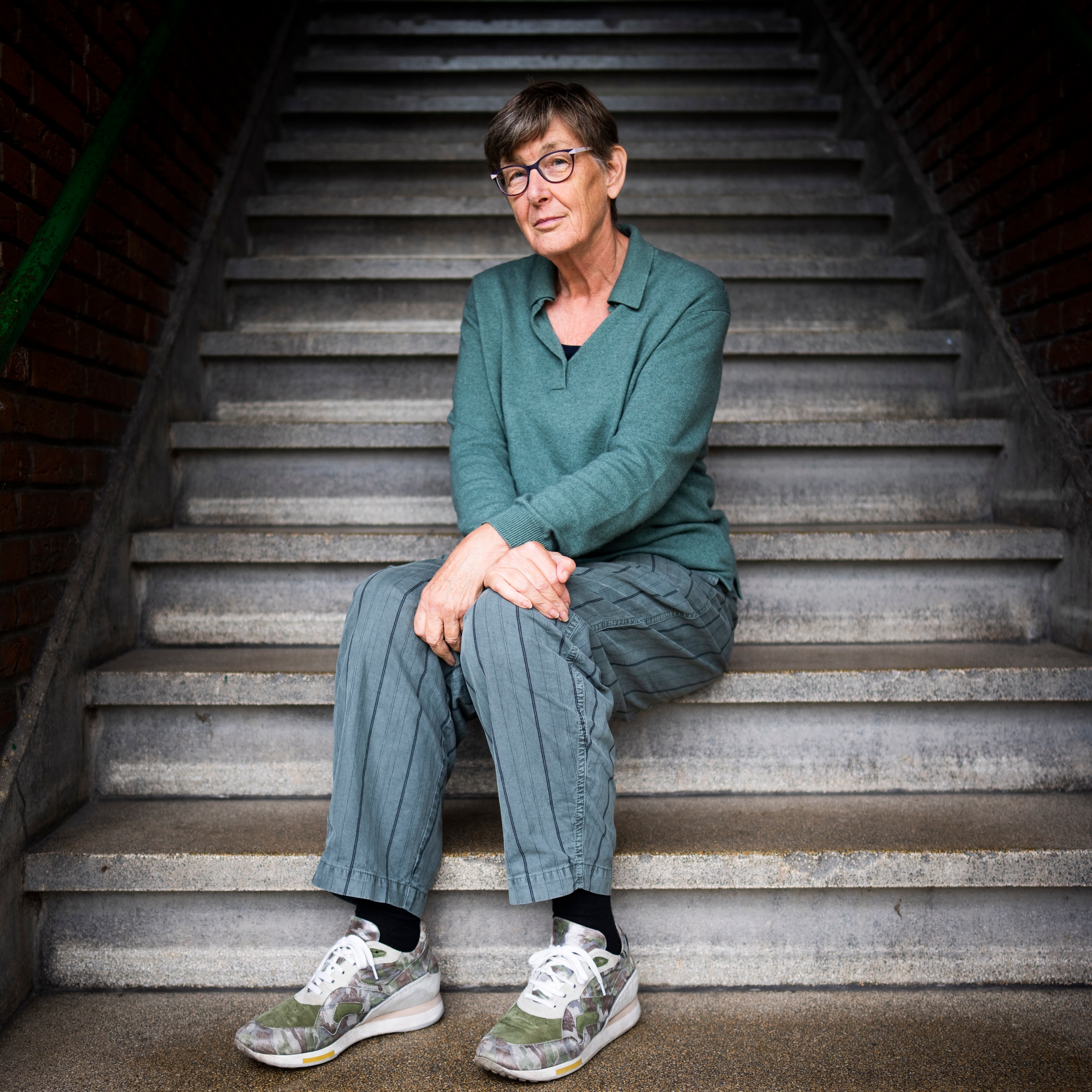 Afstandsmoeders en -kinderen eisen stopzetting onderzoek: ‘Alsof het om ...