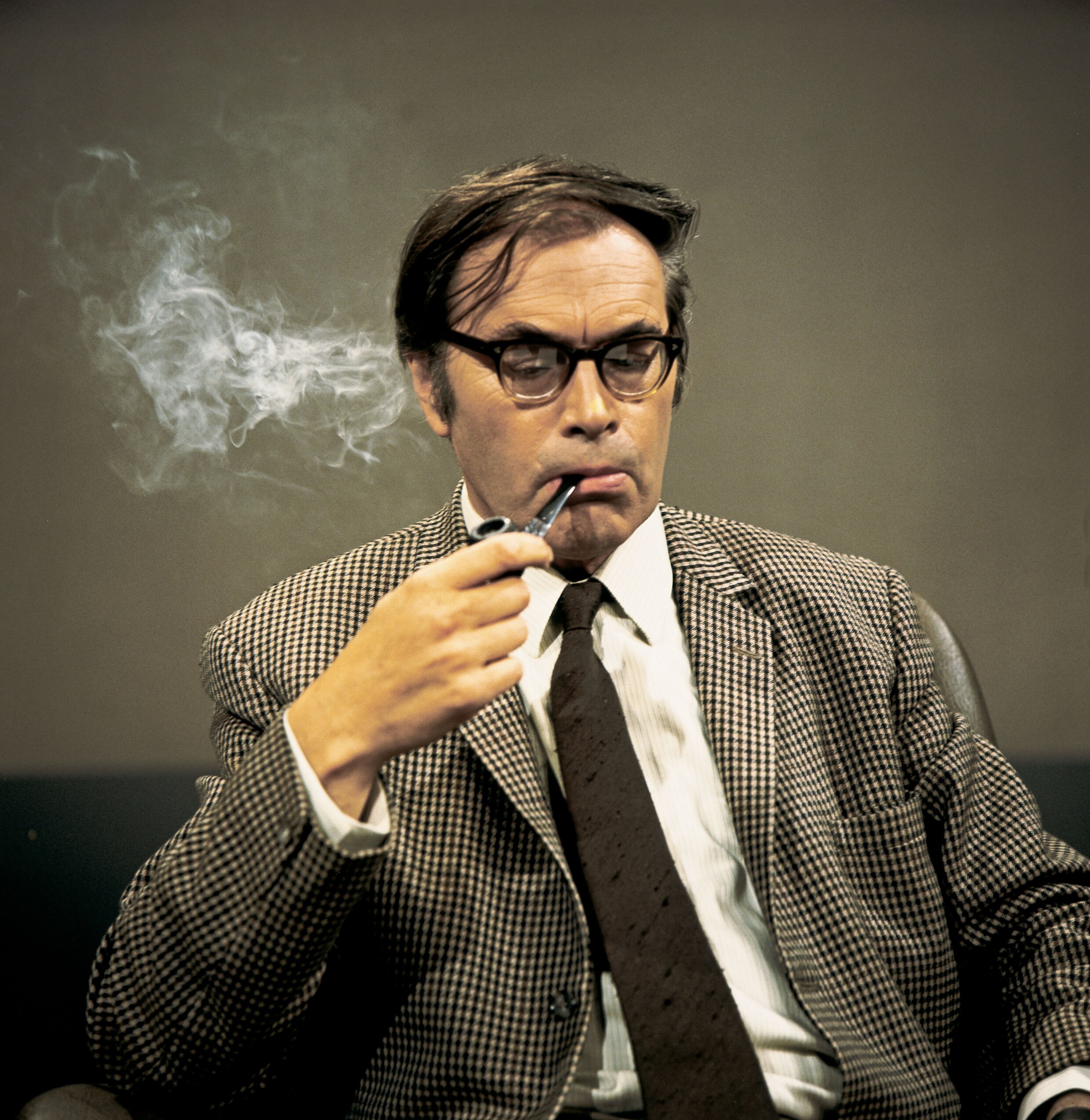 Alle mensen gaan dood, ook schrijvers, alleen wordt het van schrijvers ...