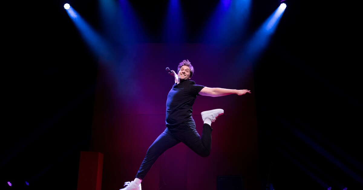 De comedy-ik van Alex Ploeg is hartstikke oké | de Volkskrant