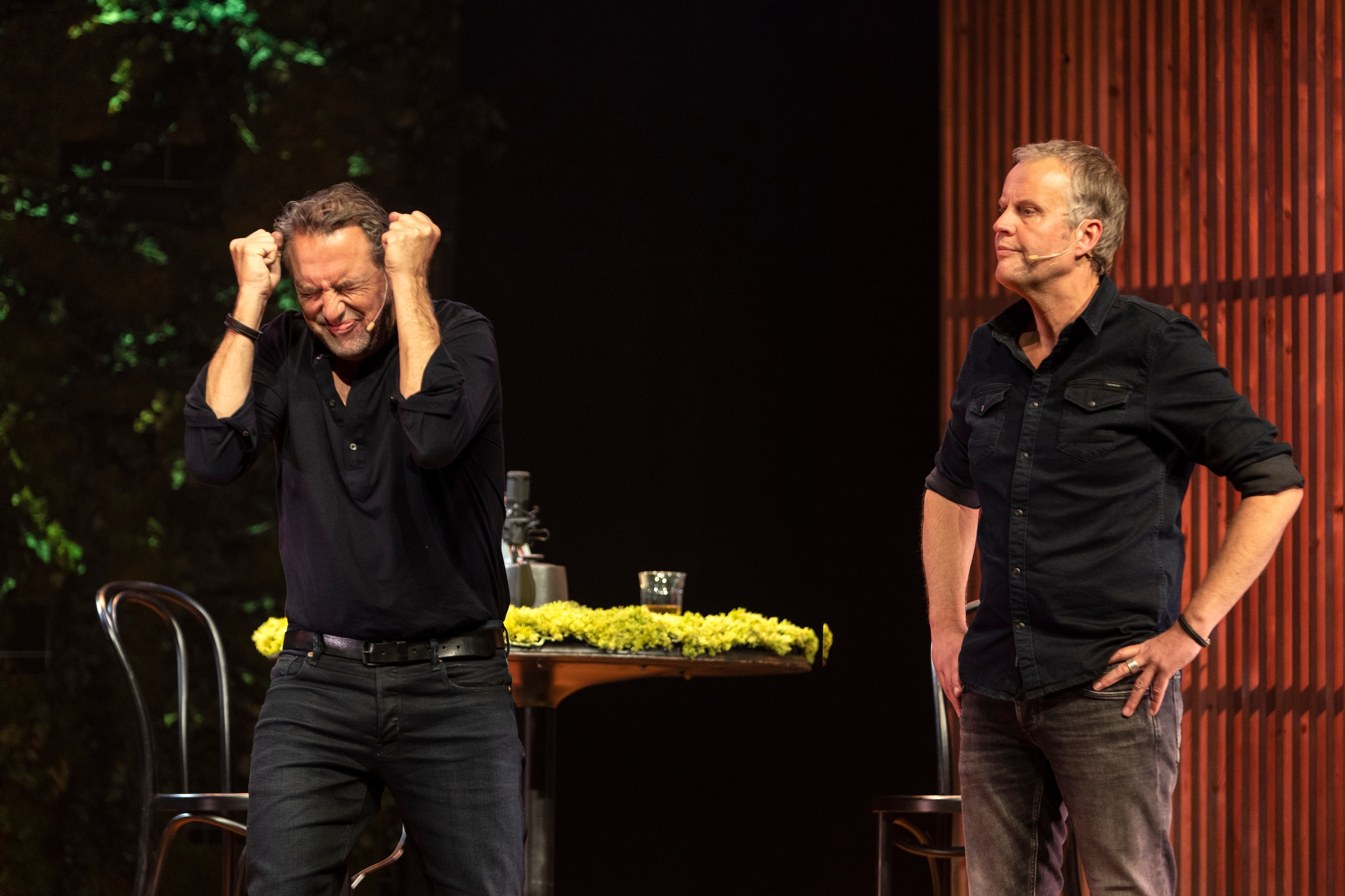 Zoals vertrouwd zijn Veldhuis & Kemper sterk in observaties uit het ...