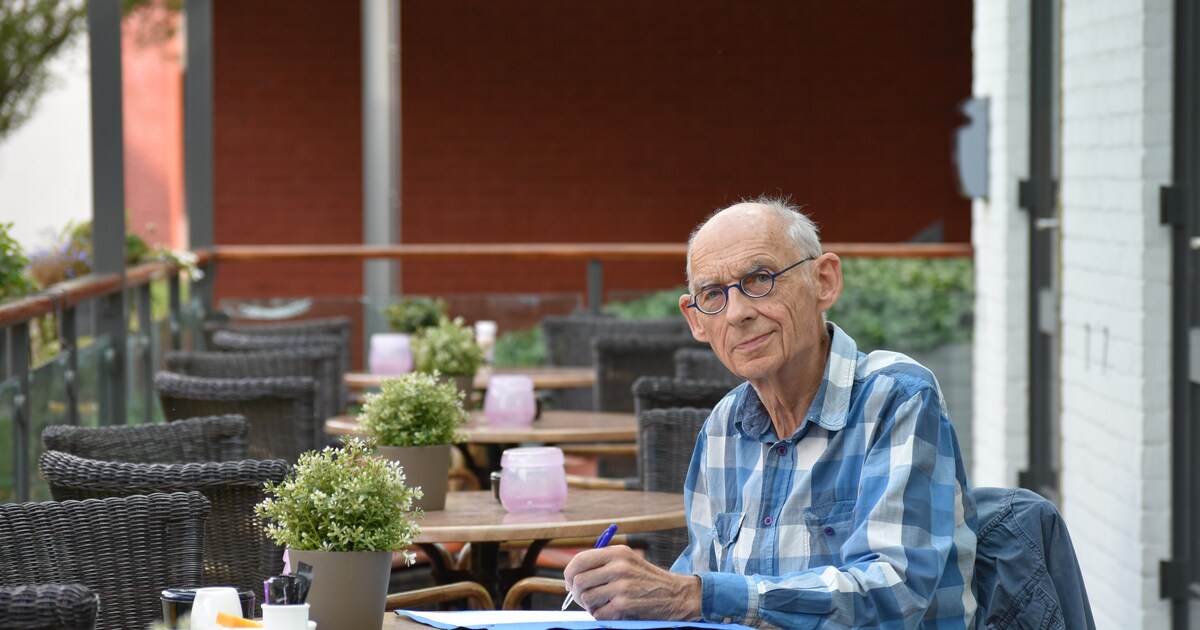 Man op leeftijd vindt zwaar achterdochtige geliefde in de nieuwe roman ...