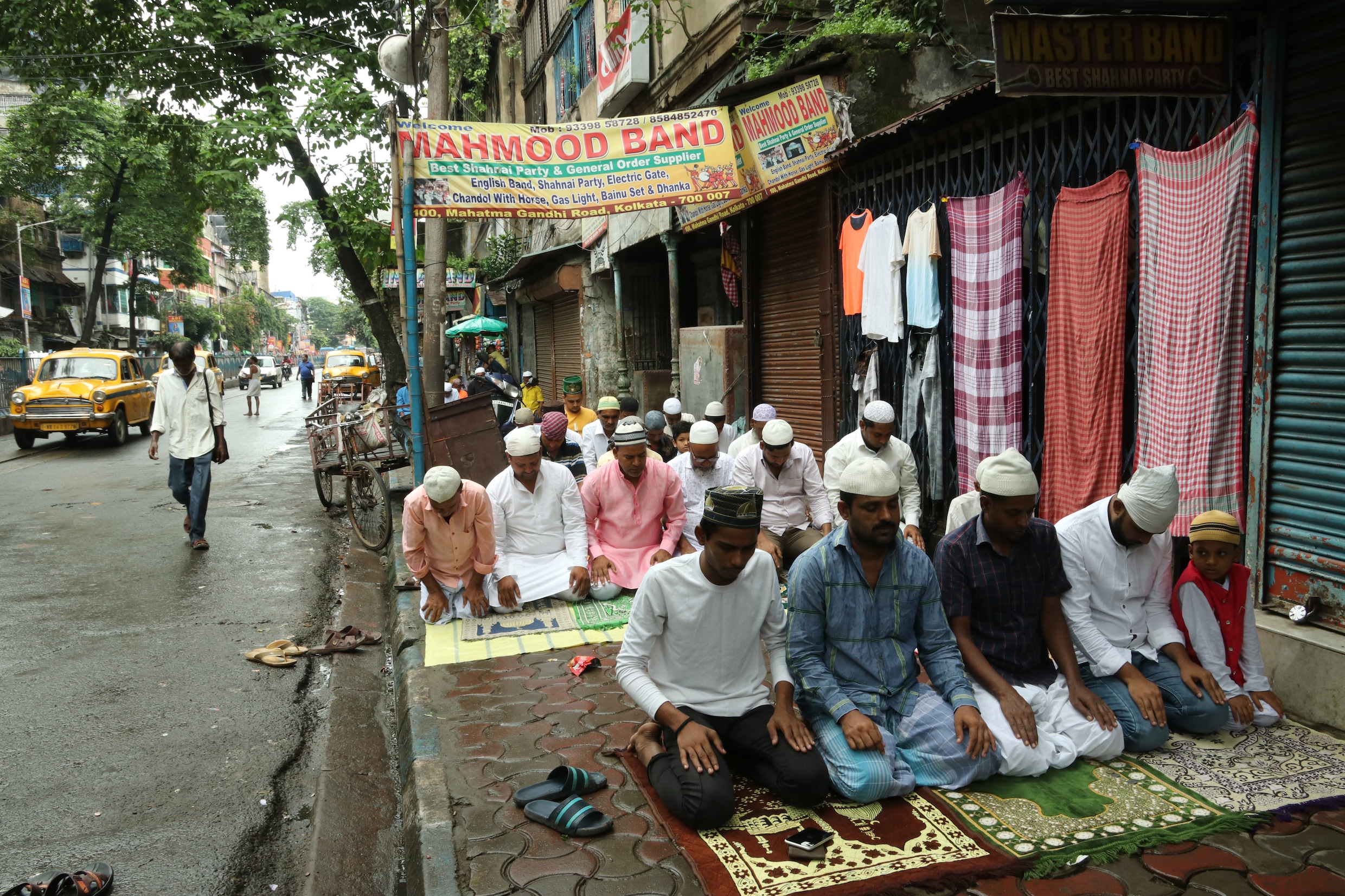Radicale hindoes saboteren islamitisch vrijdaggebed in India | de ...