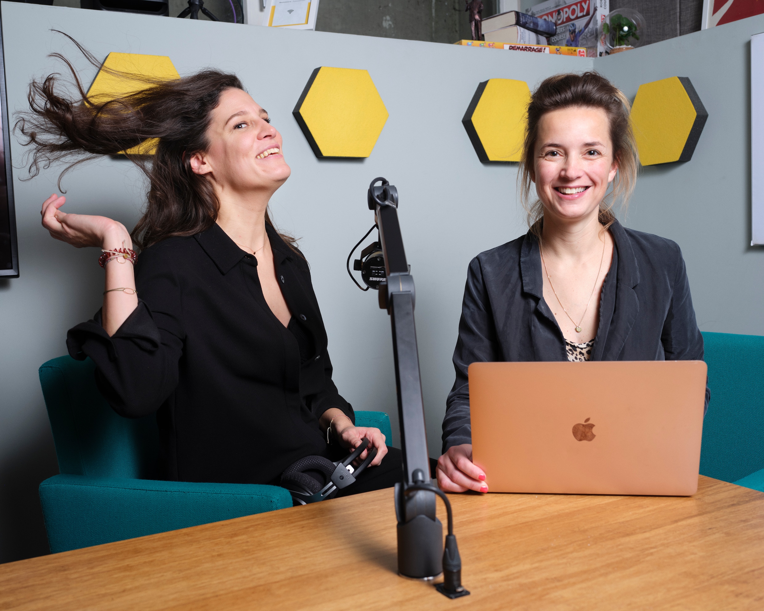 Kletspodcasts zijn razend populair: hoe maak je een goede? | de Volkskrant