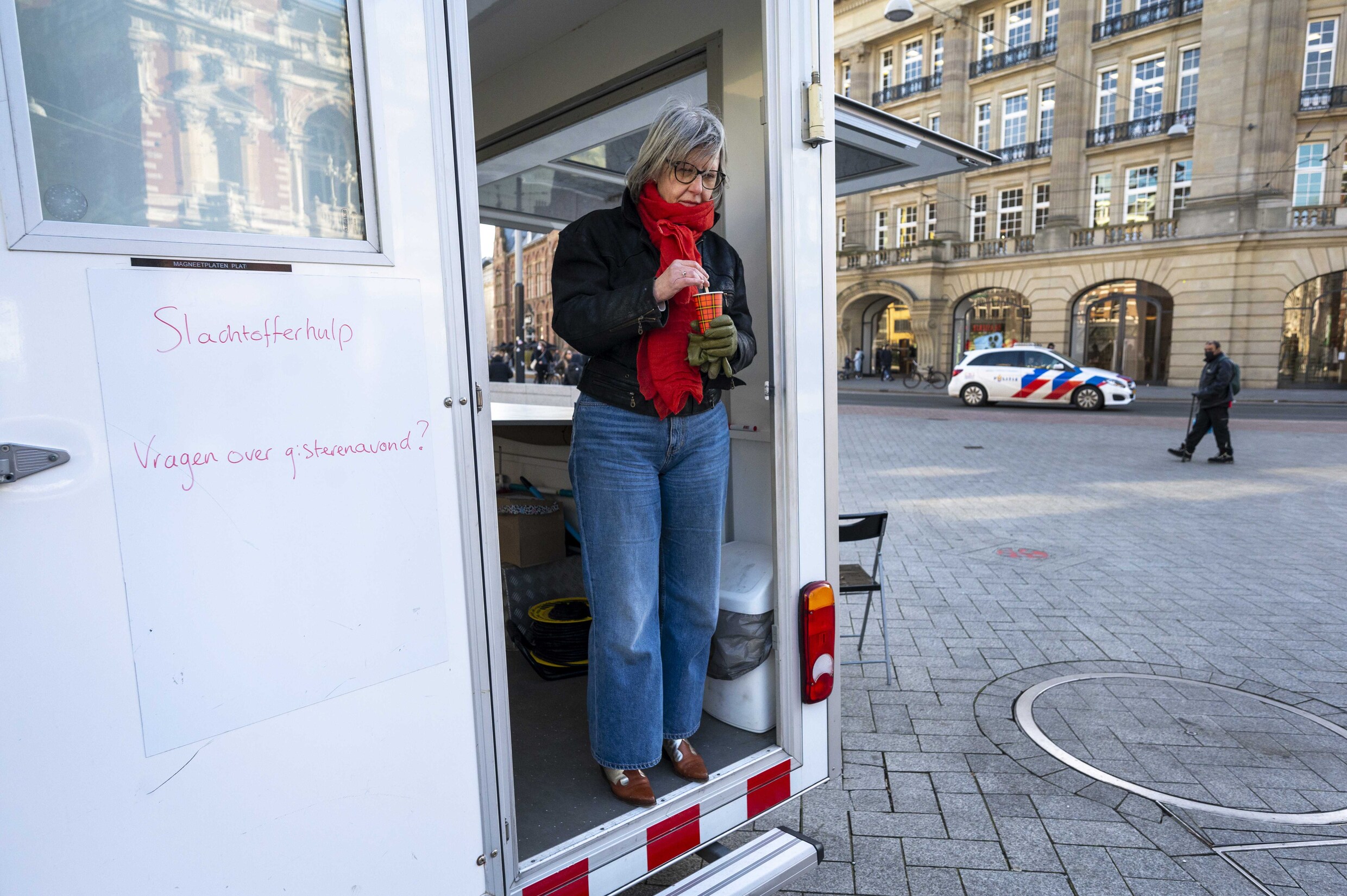 Gijzeling in de Apple Store: op het Leidseplein is het ijzig stil | de Volkskrant